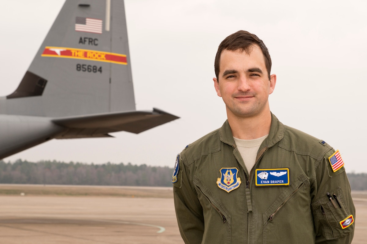 Combat Airlifter of the Week: 1st Lt. Evan Draper > Little Rock Air ...