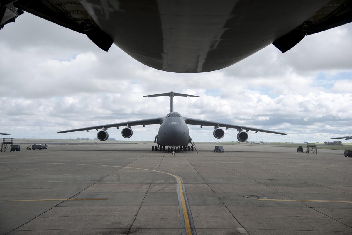 Pacific mission demonstrates C-5M upgrades > Travis Air Force Base ...