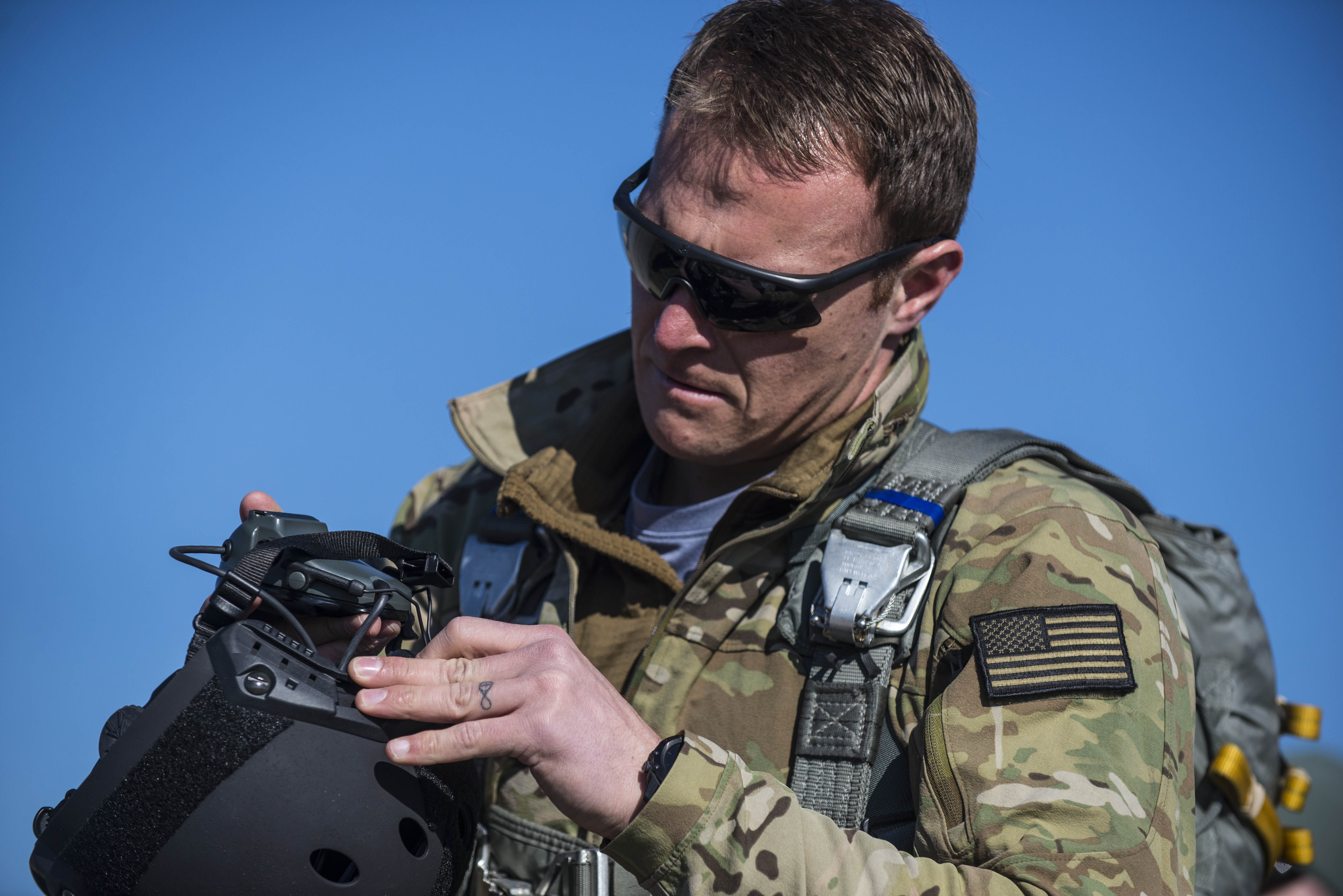 Scott hosts first-ever jump into new drop zone