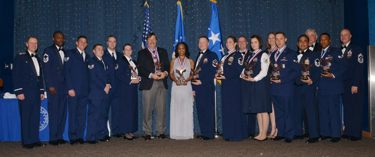 377th ABW annual award winners > Kirtland Air Force Base > Article Display