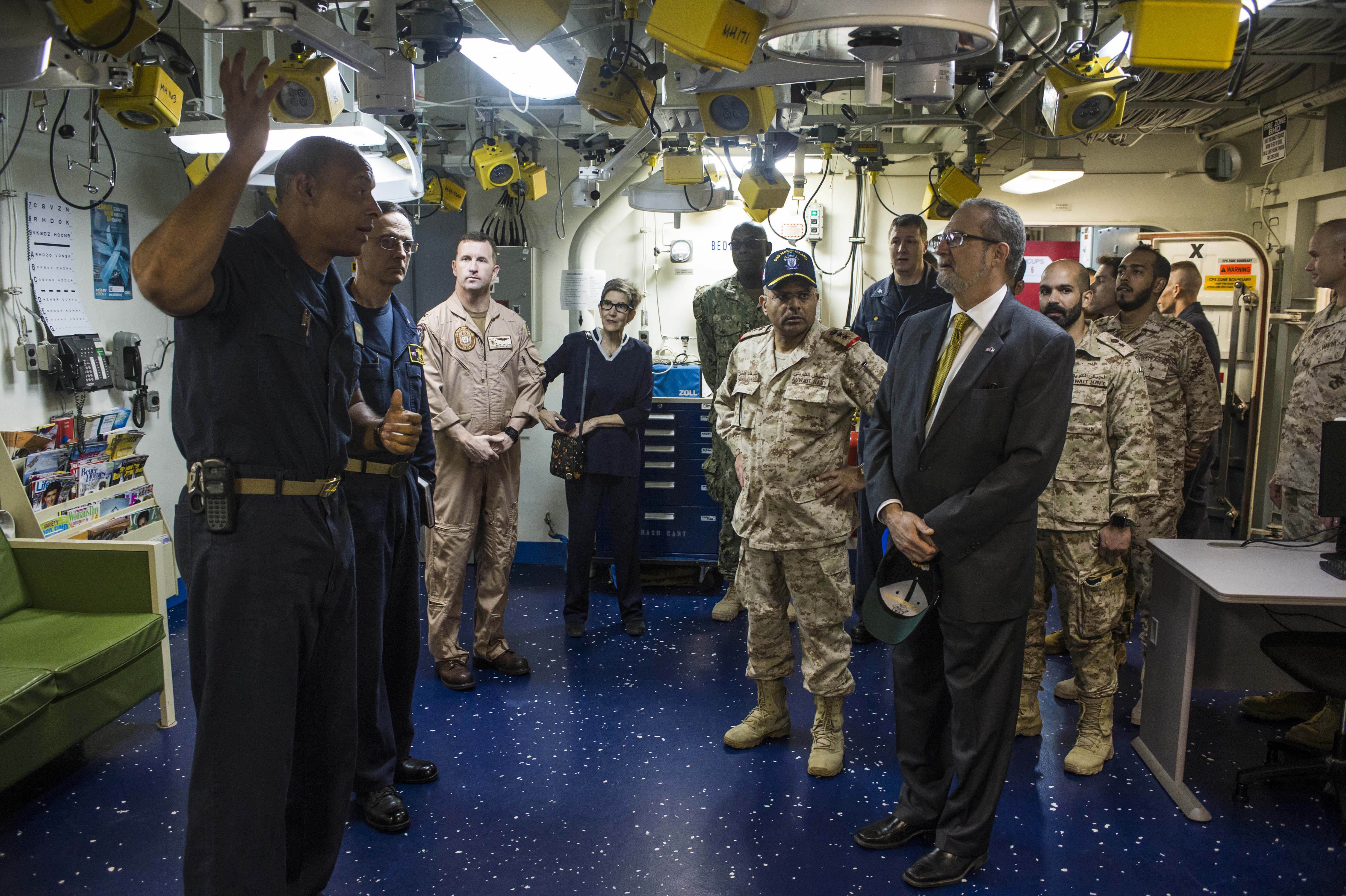 USS Makin Island Hosts Kuwait Navy Staff, US Ambassador > United States ...