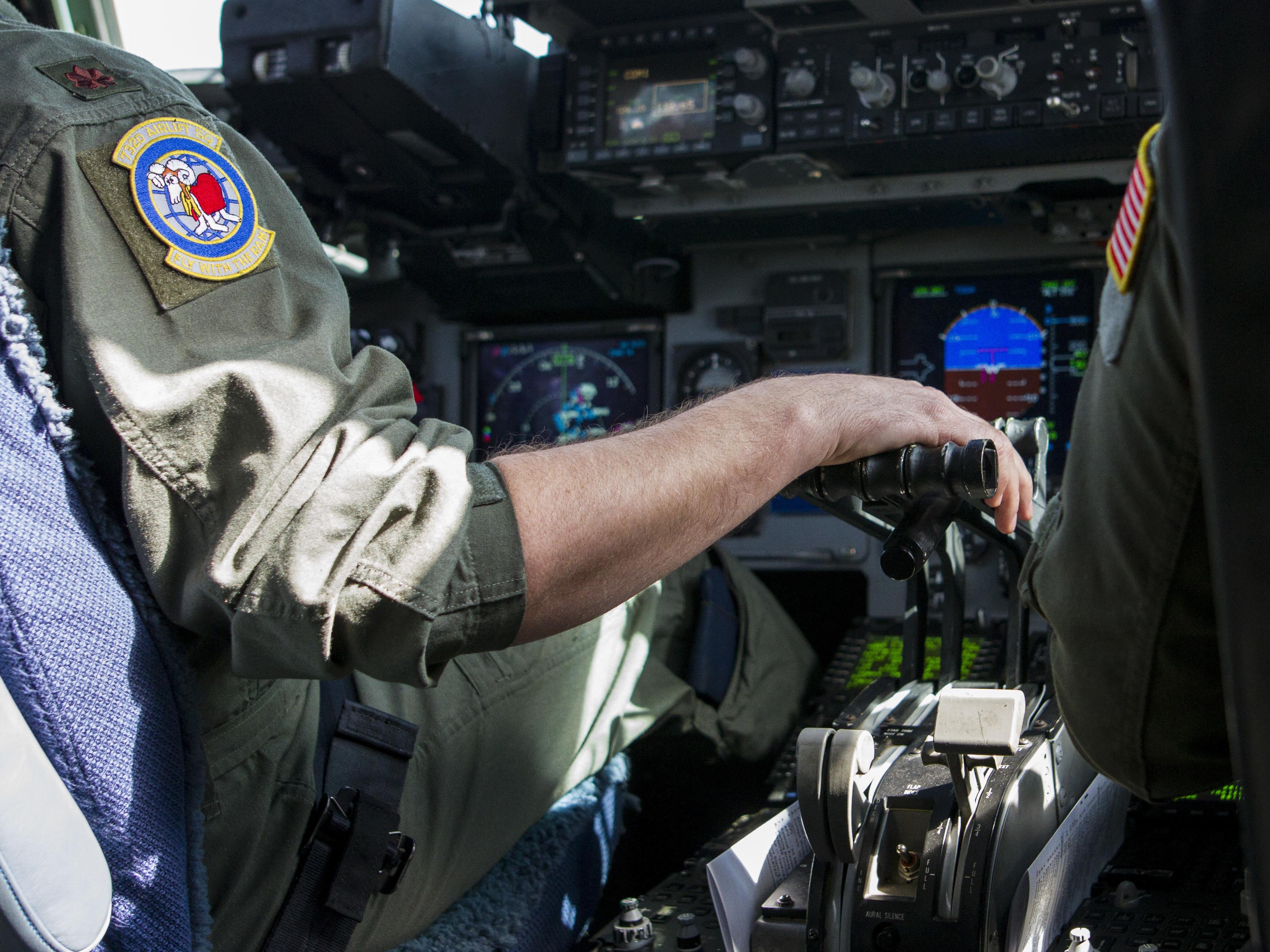 Army Reserve MPs, Air Force train as they fight during WAREX