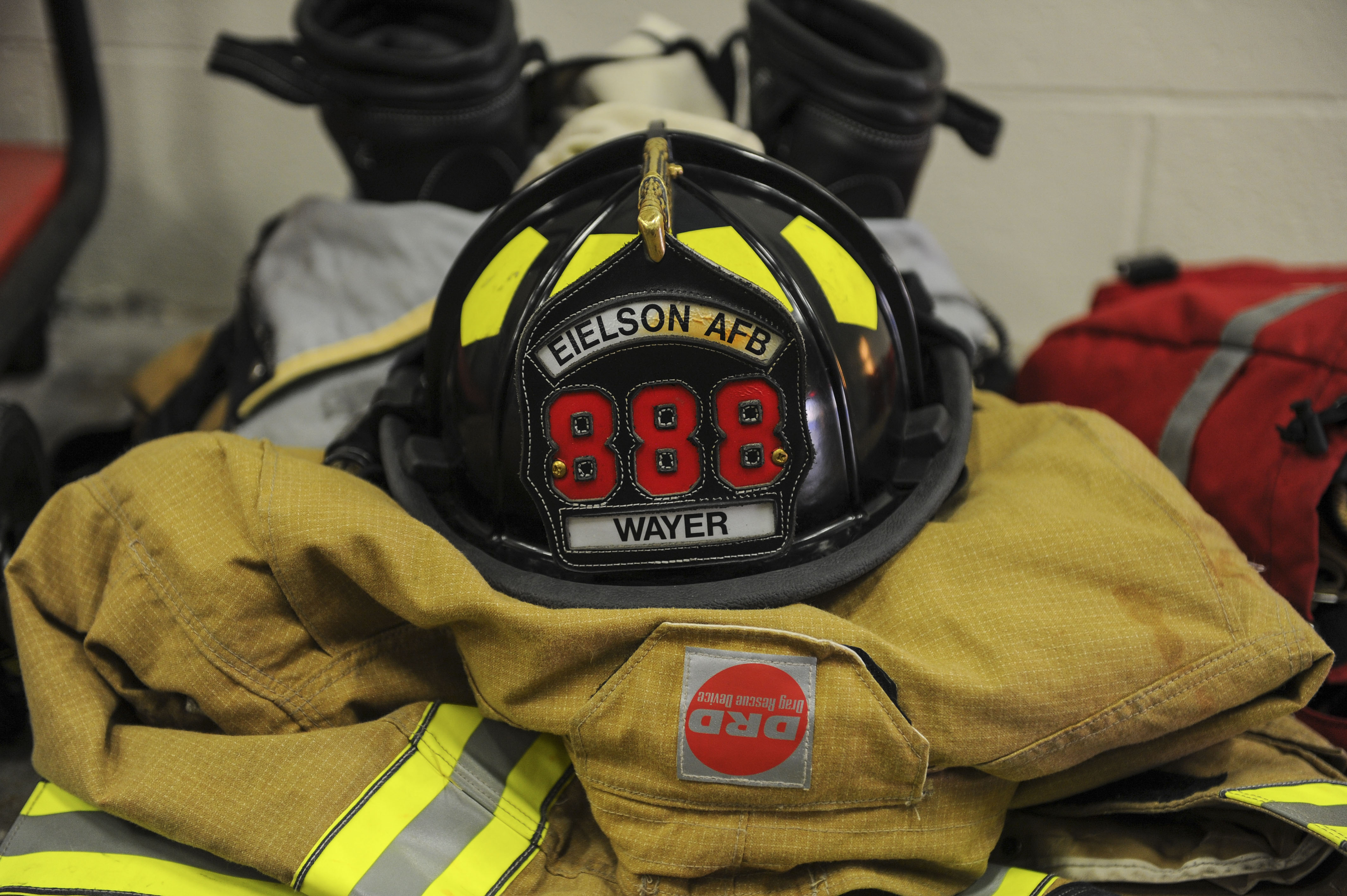 Fighting fire with Eielson fire > Eielson Air Force Base > Display