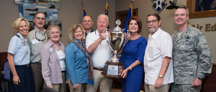 AETC’s 2016 Altus Trophy goes to San Antonio community