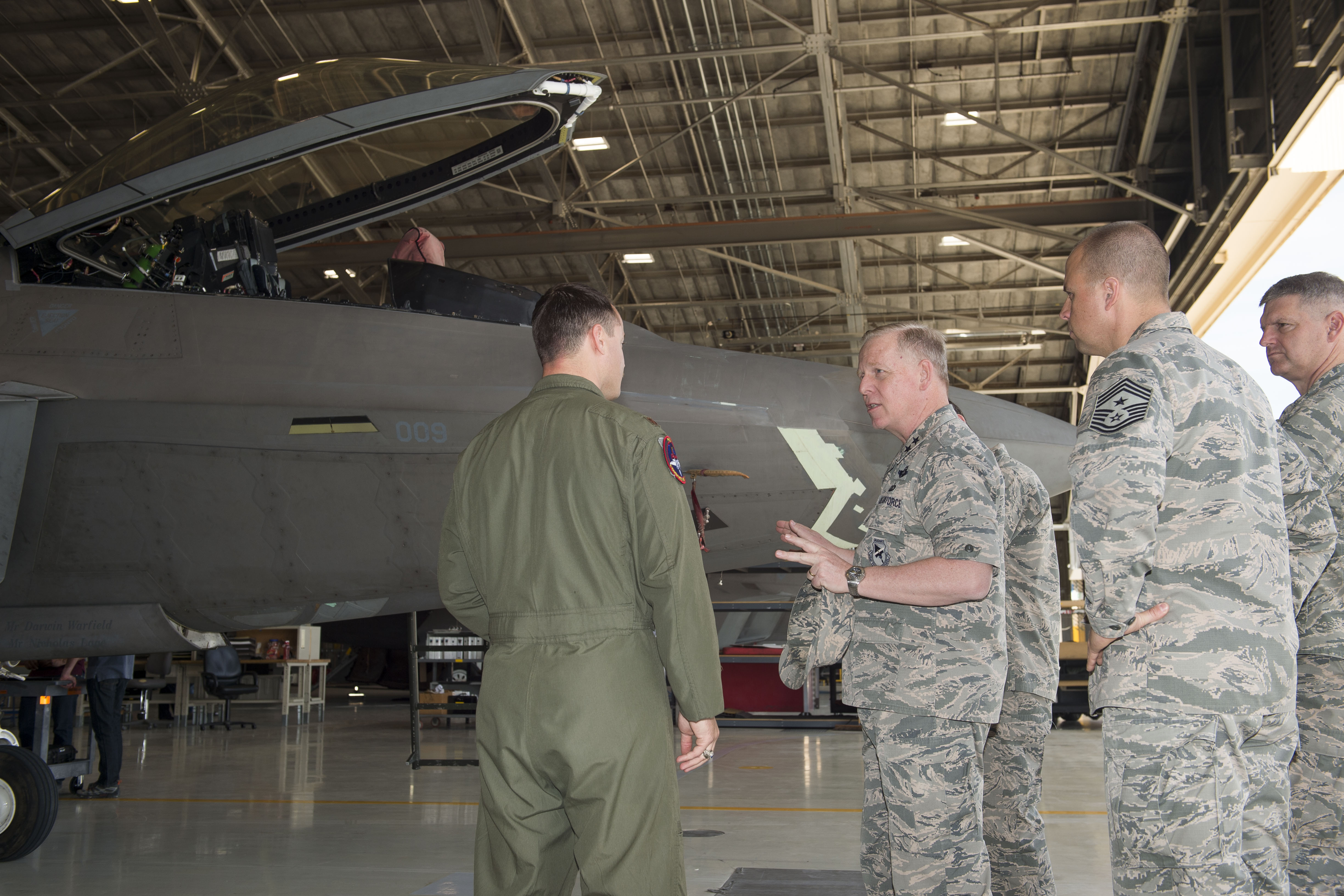 AFTC commander visits new F-22 facilities > Edwards Air Force Base > News