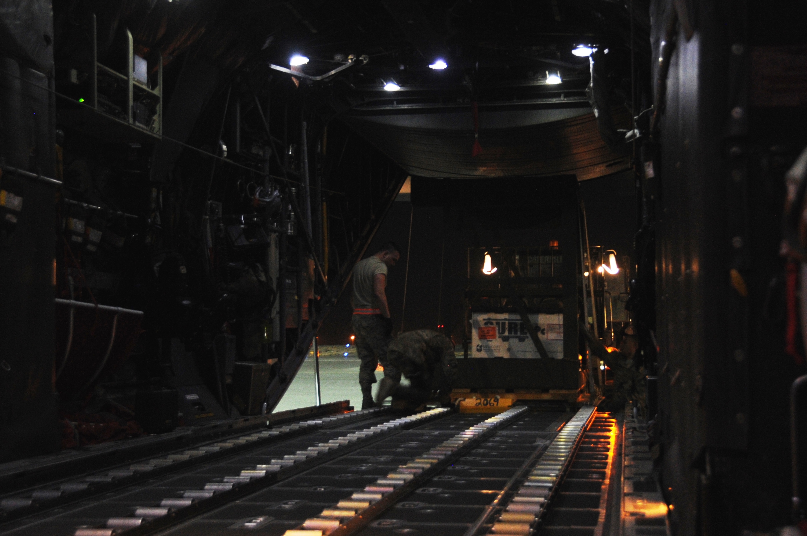 Flying Yankees complete first combat sortie > Air National Guard ...