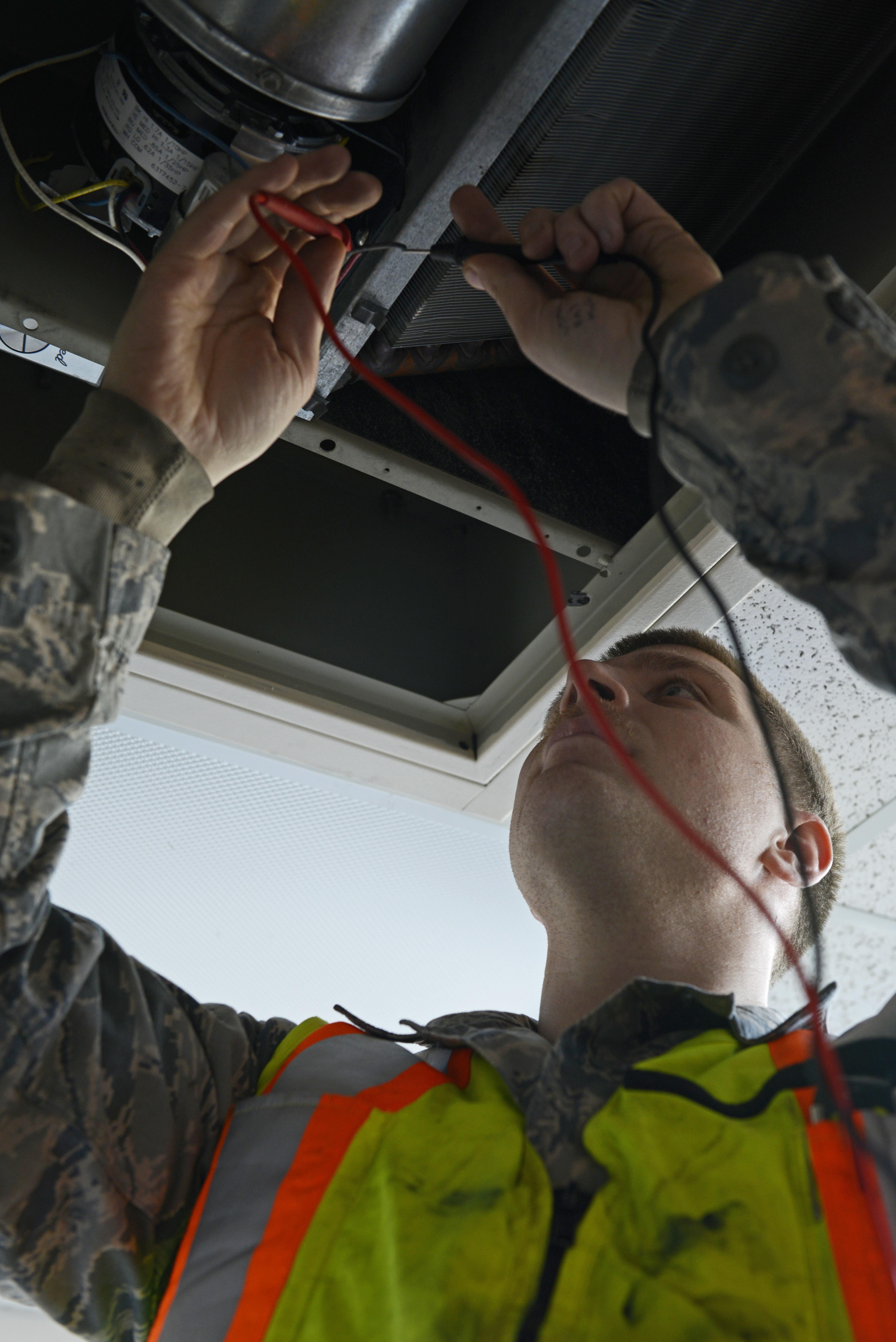 HVAC/R Brings the Heat! > Joint Base Elmendorf-Richardson > News
