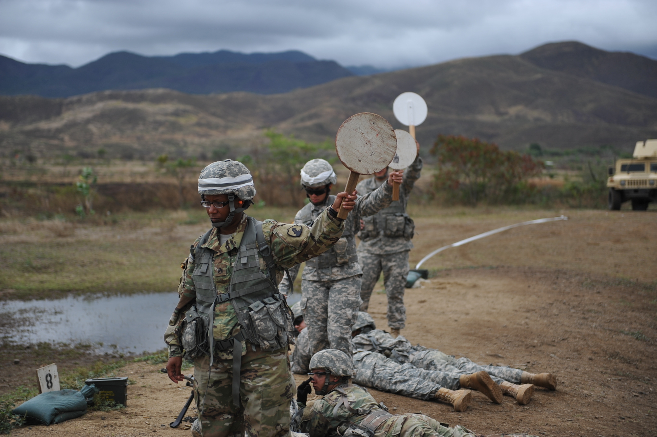 1st Mission Support Command soldiers qualify on the M240B