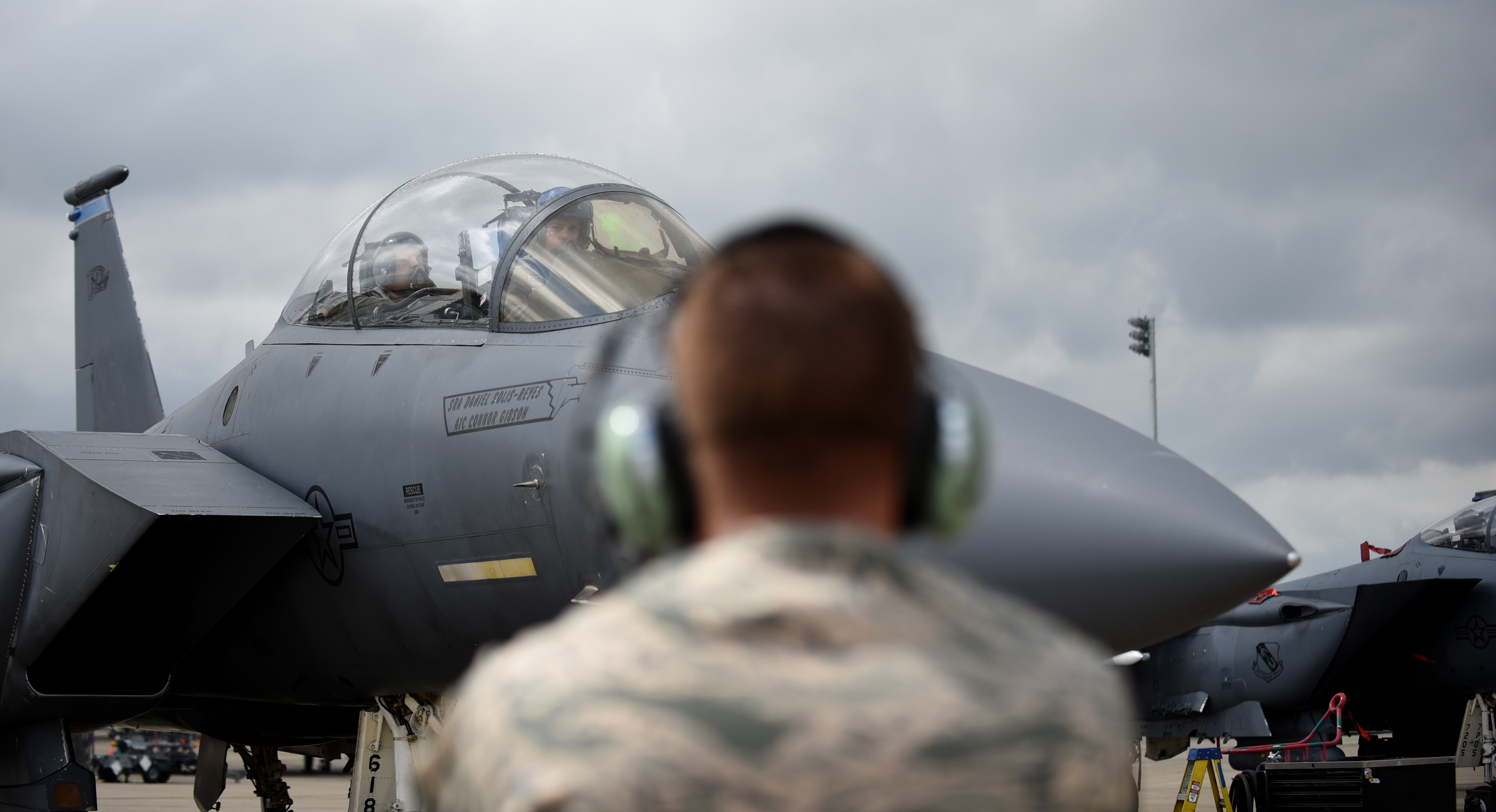 SJ showcases F-15E superiority to Qatar Minister of Defense > Air ...