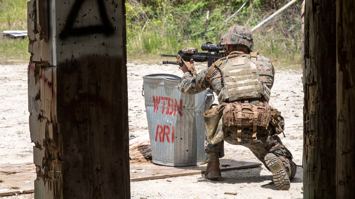 Hitting the target: recon Marines take on urban sniper course > United ...