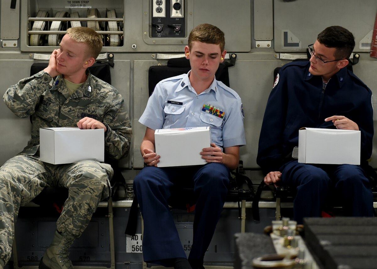 JROTC cadets see what “Big Blue” is all about > Altus Air Force Base ...
