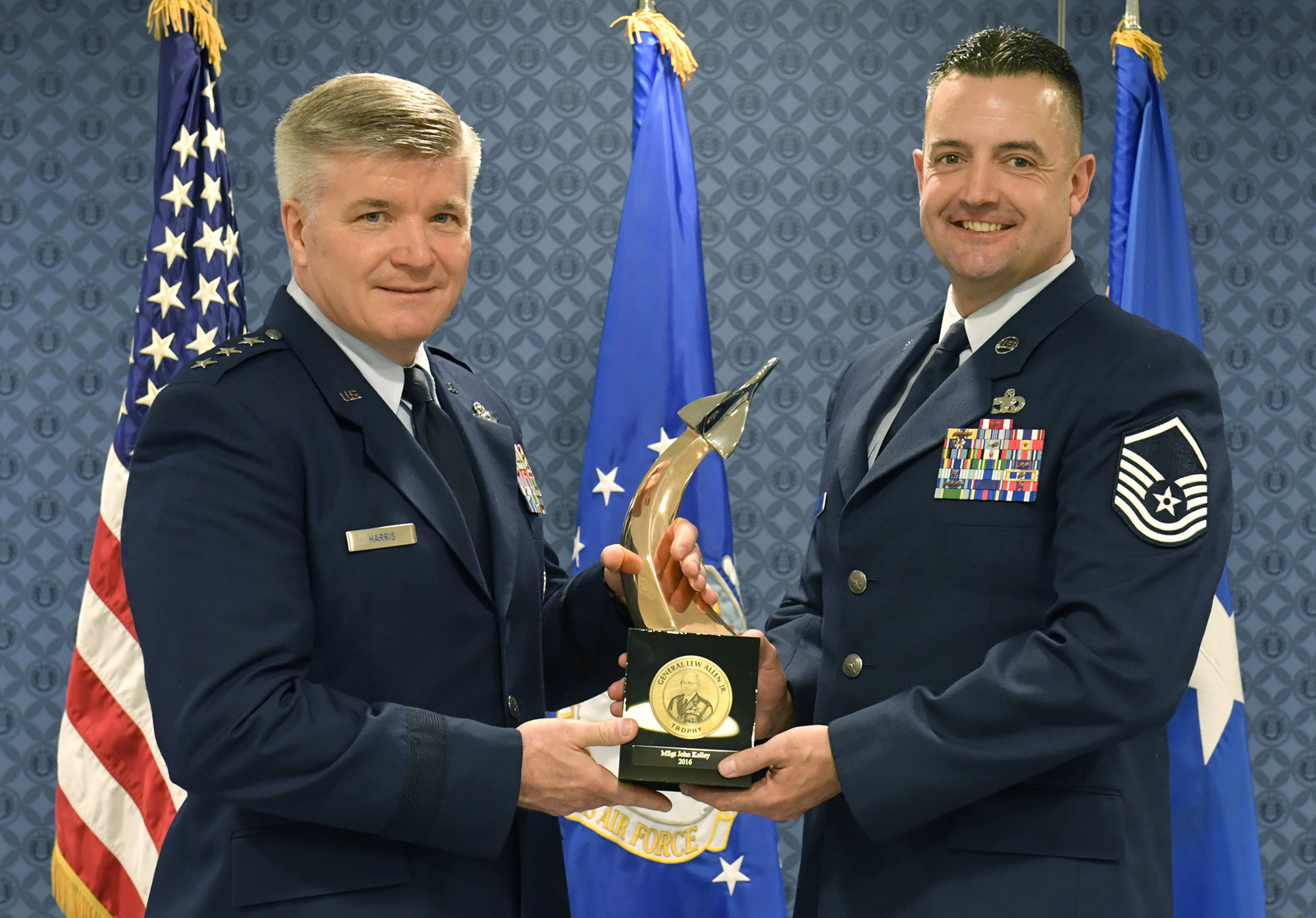 Fairchild Airman receives Gen. Lew Allen Jr. Award > Fairchild Air ...