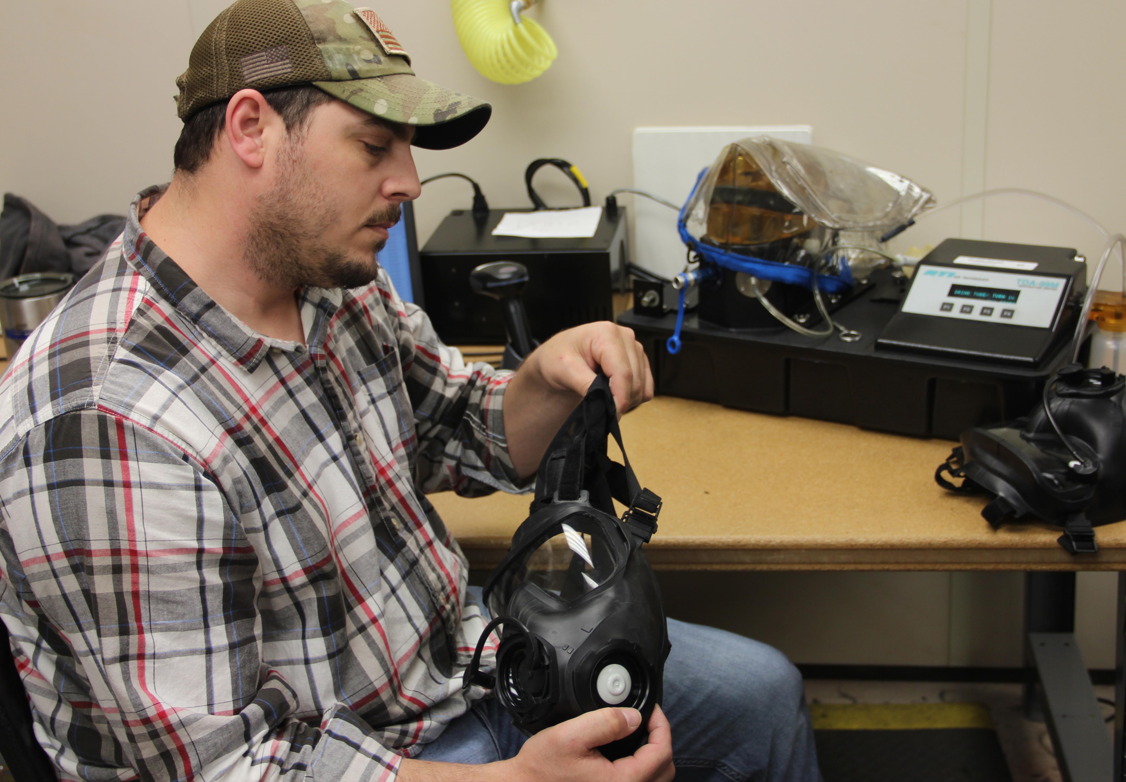 New program delivers emergency-ready masks to Airmen > Air Force Civil ...