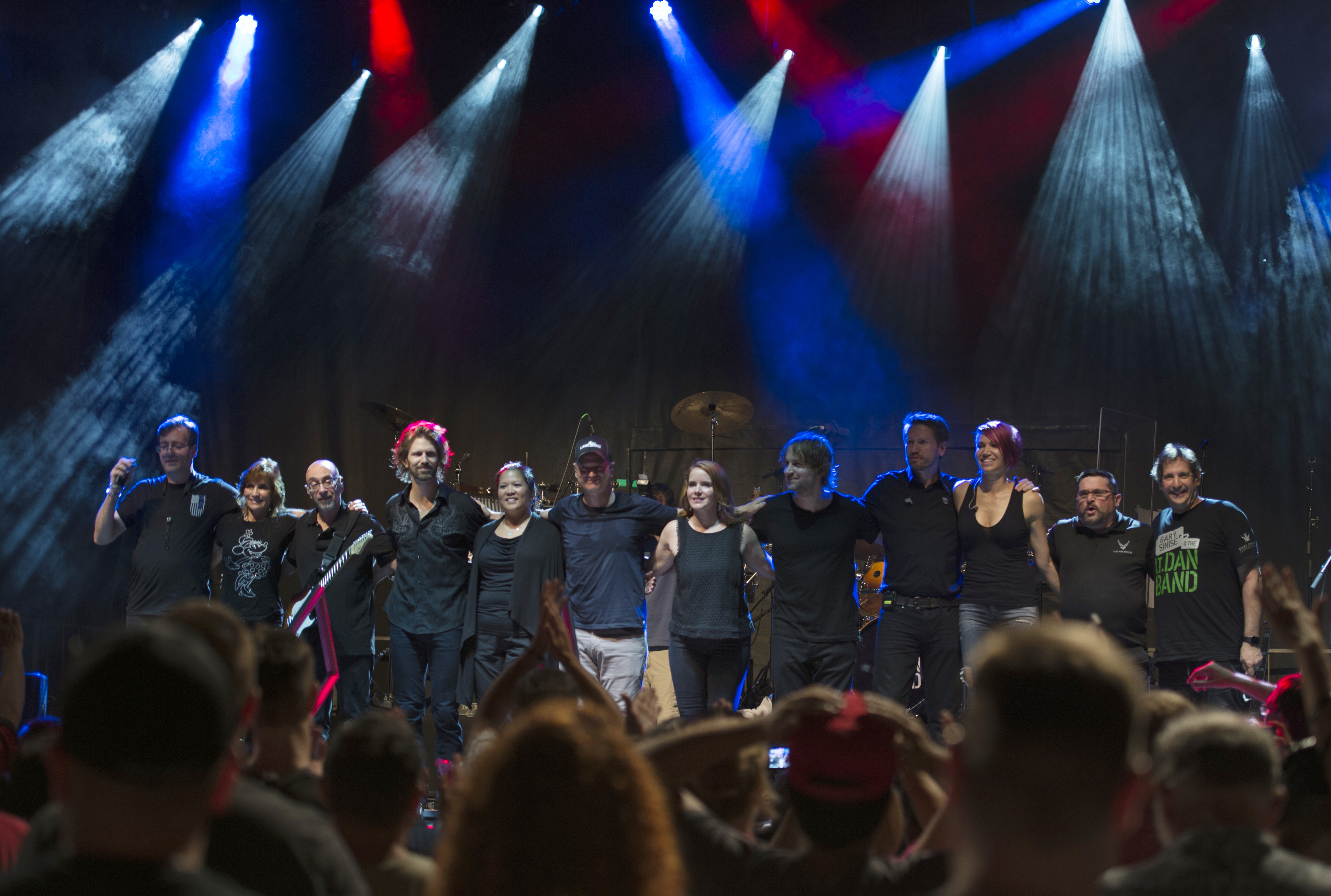 Lt. Dan Band visits MacDill > MacDill Air Force Base > Article Display