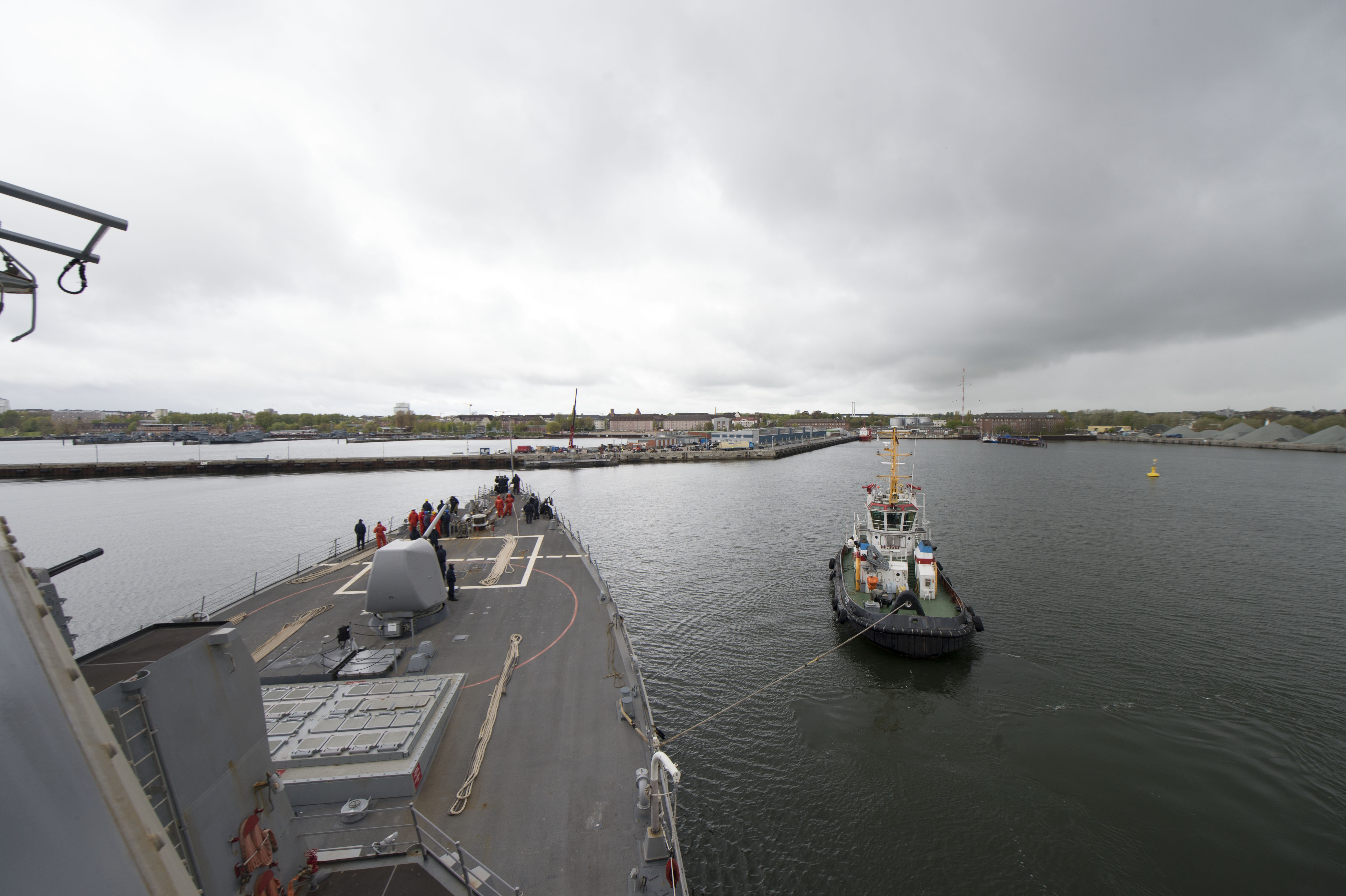 USS Carney Visits Germany > United States Navy > display-pressreleases