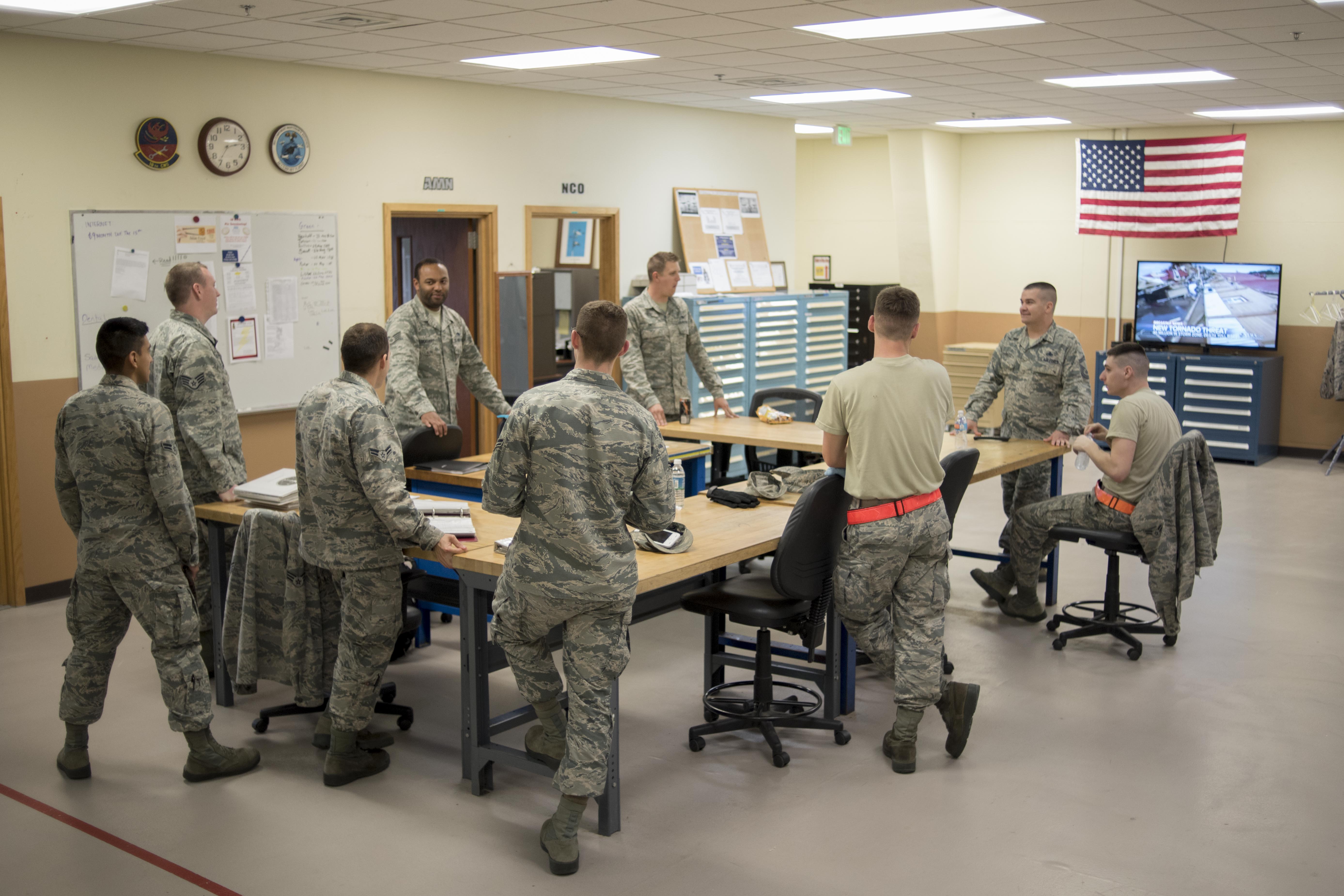 Pieces of freedom > Kadena Air Base > Article Display