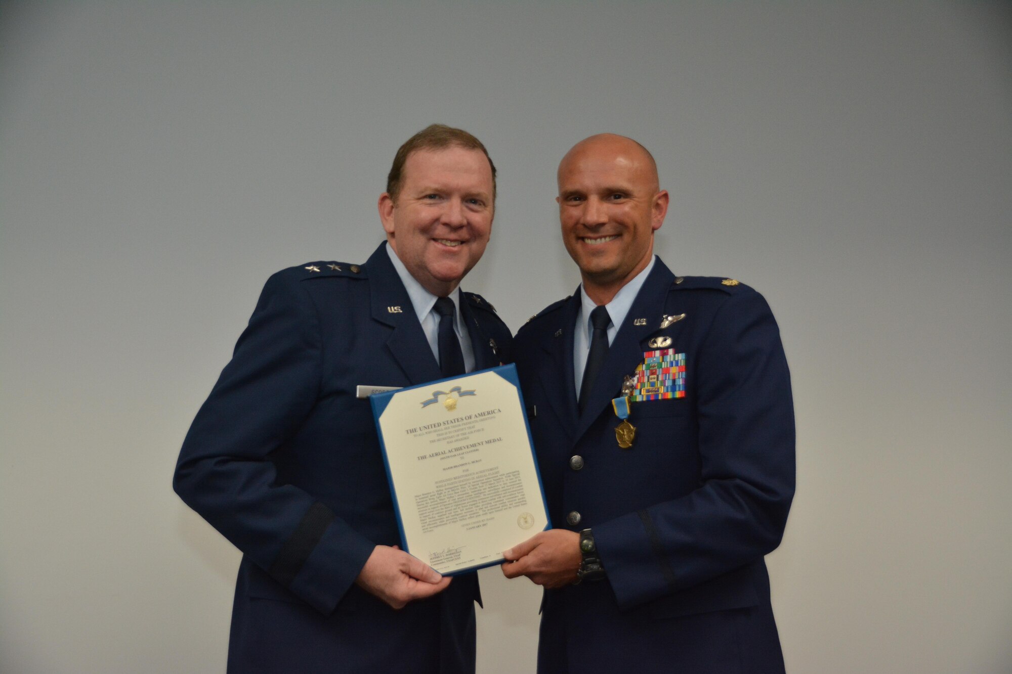 General Scobee Holds Final Commander's Call > 10th Air Force > Article ...