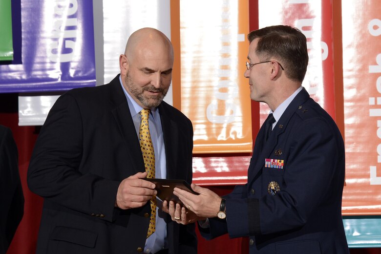 Academy recognizes Outstanding Educator and Heiser awards winners ...