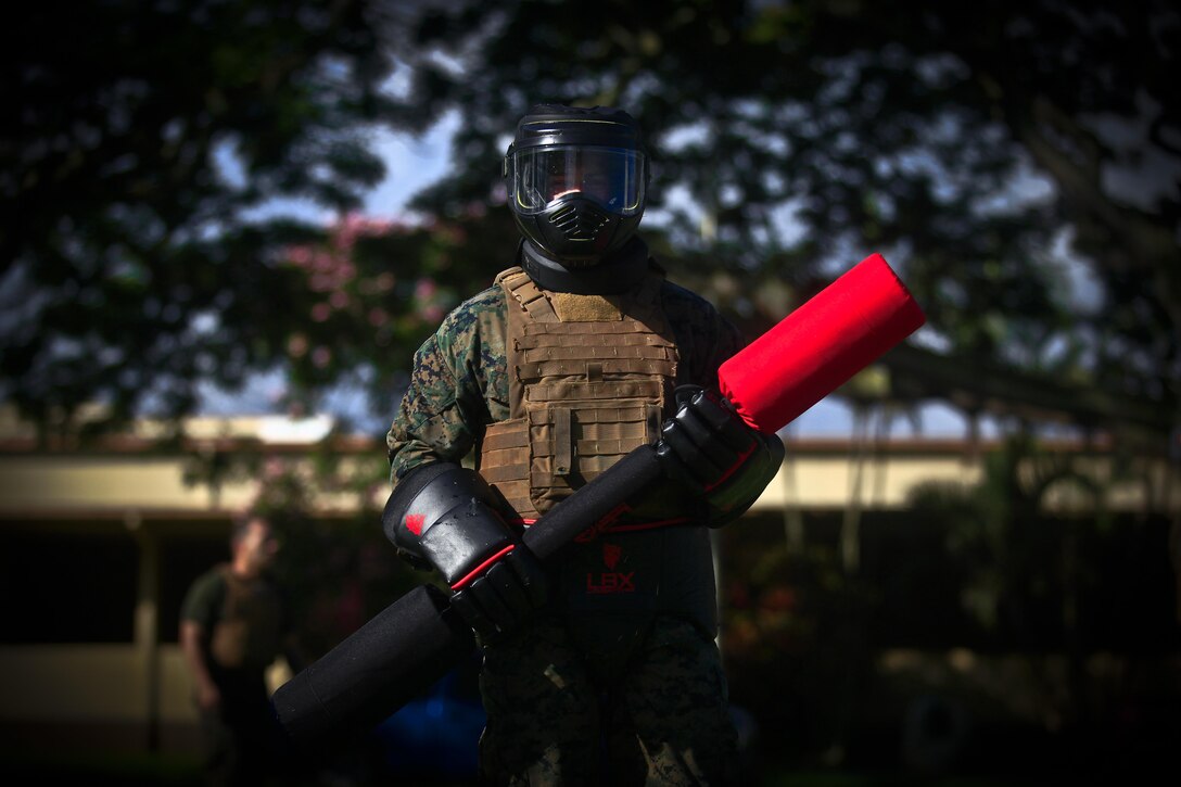 11th MEU's Martial Arts Instructors Course 1-17 concludes aboard Marine ...