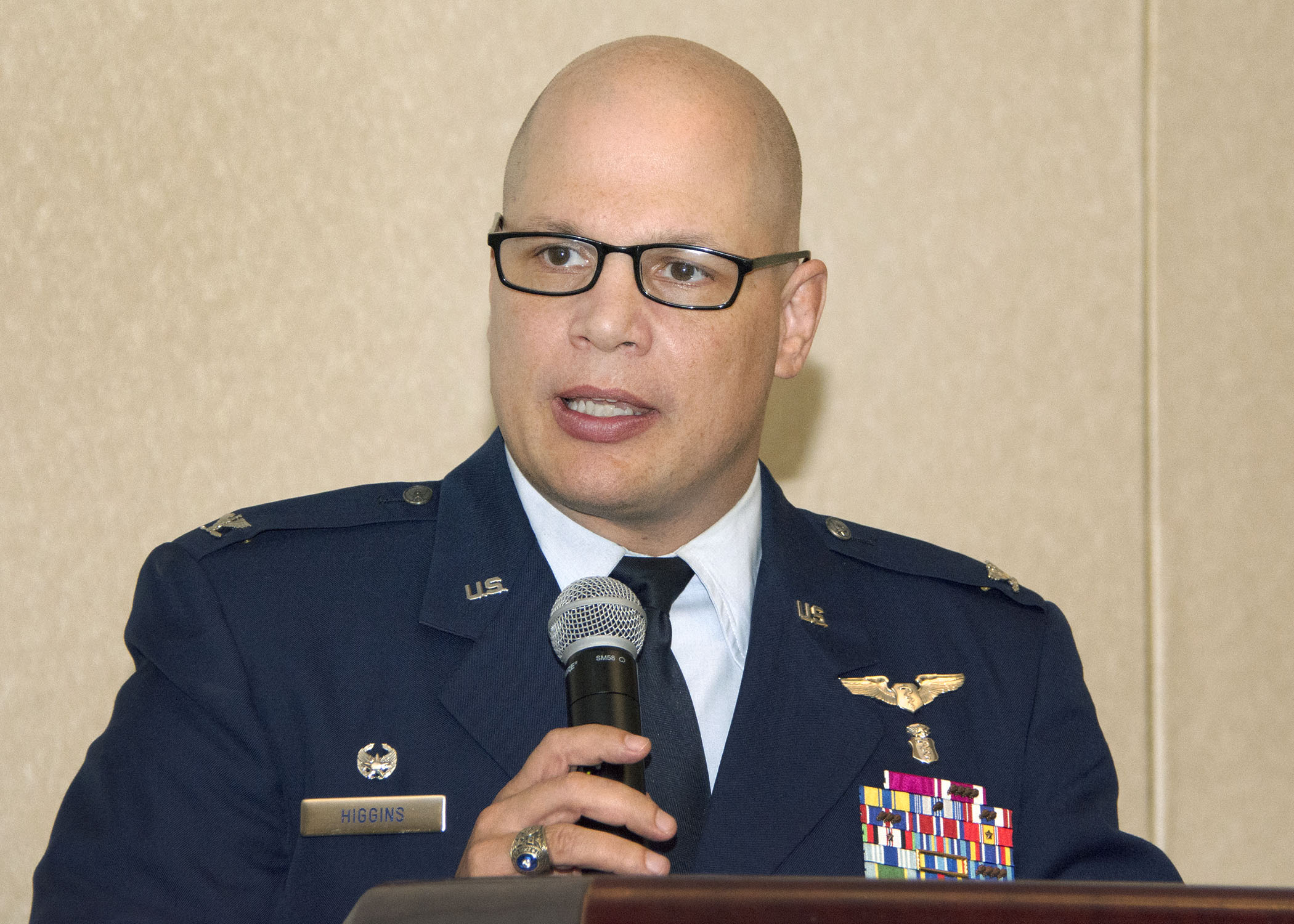 Travis honors volunteers at annual luncheon > Travis Air Force Base ...