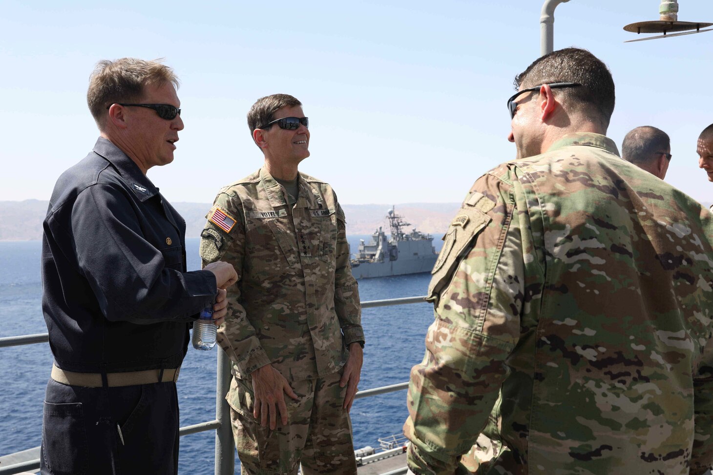 USS Bataan hosts U.S. Central Command > U.S. Naval Forces Central ...