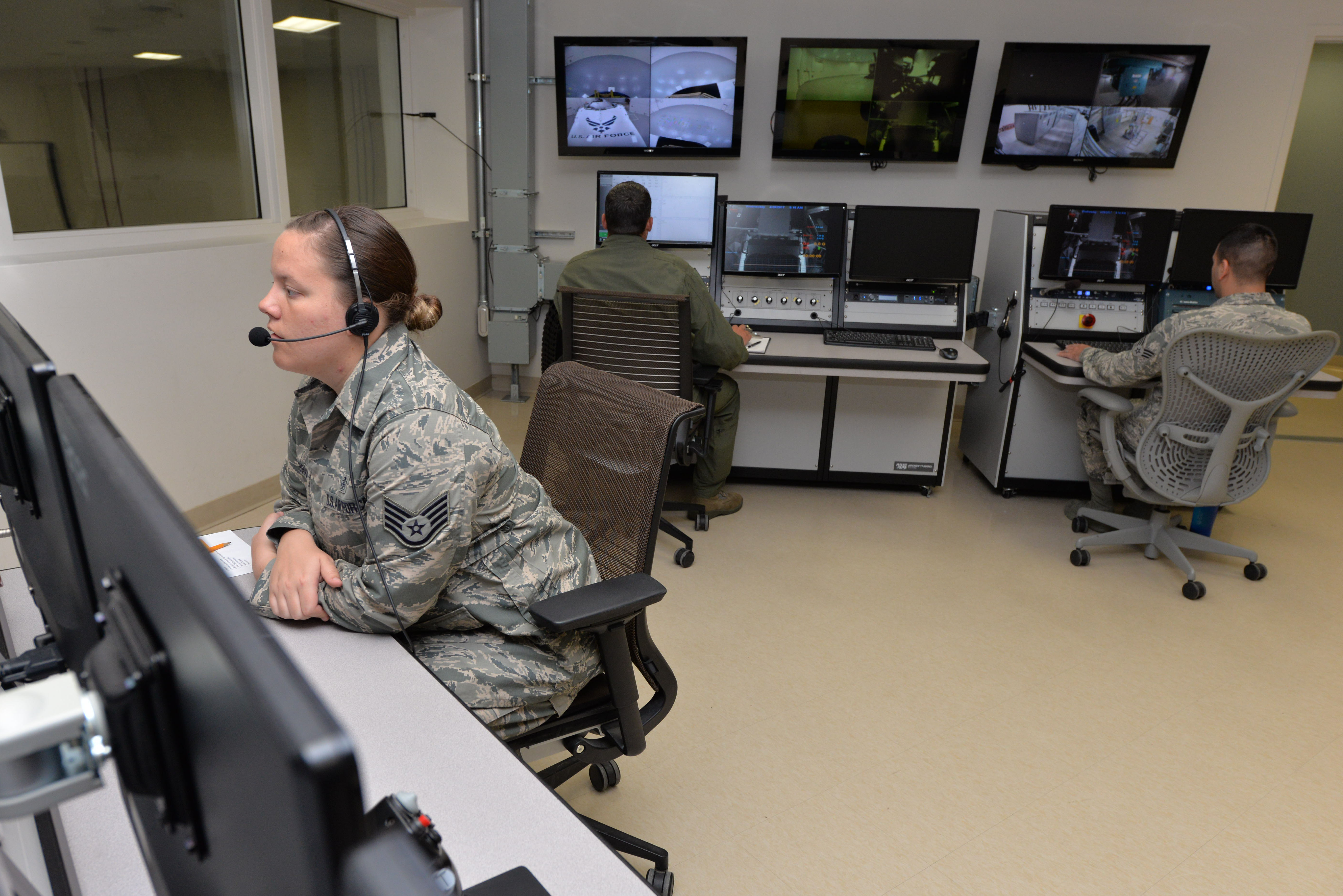 USAFSAM aerospace physiology training optimizes airmen’s performance ...