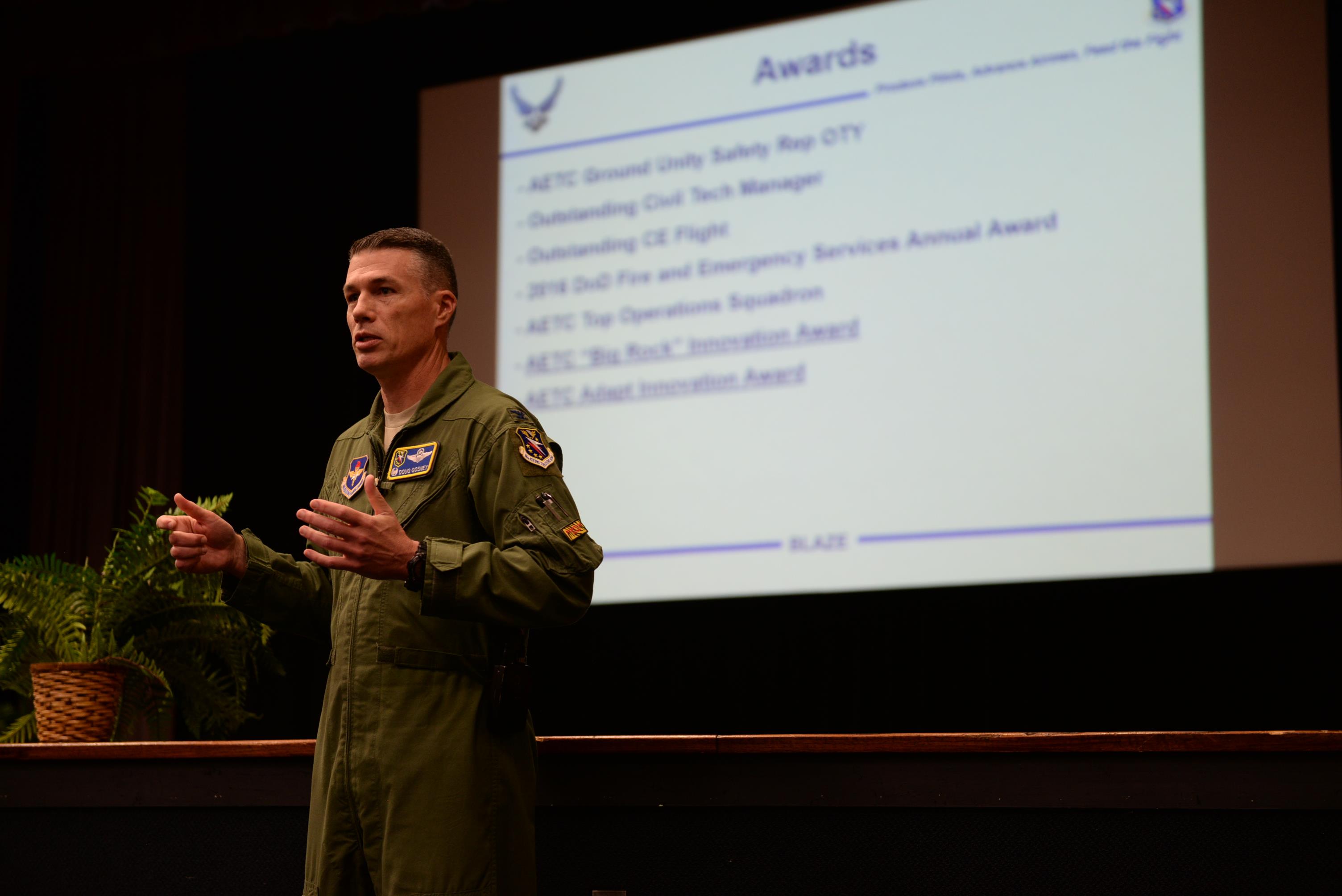 Gosney discusses upcoming events at all call > Columbus Air Force Base ...