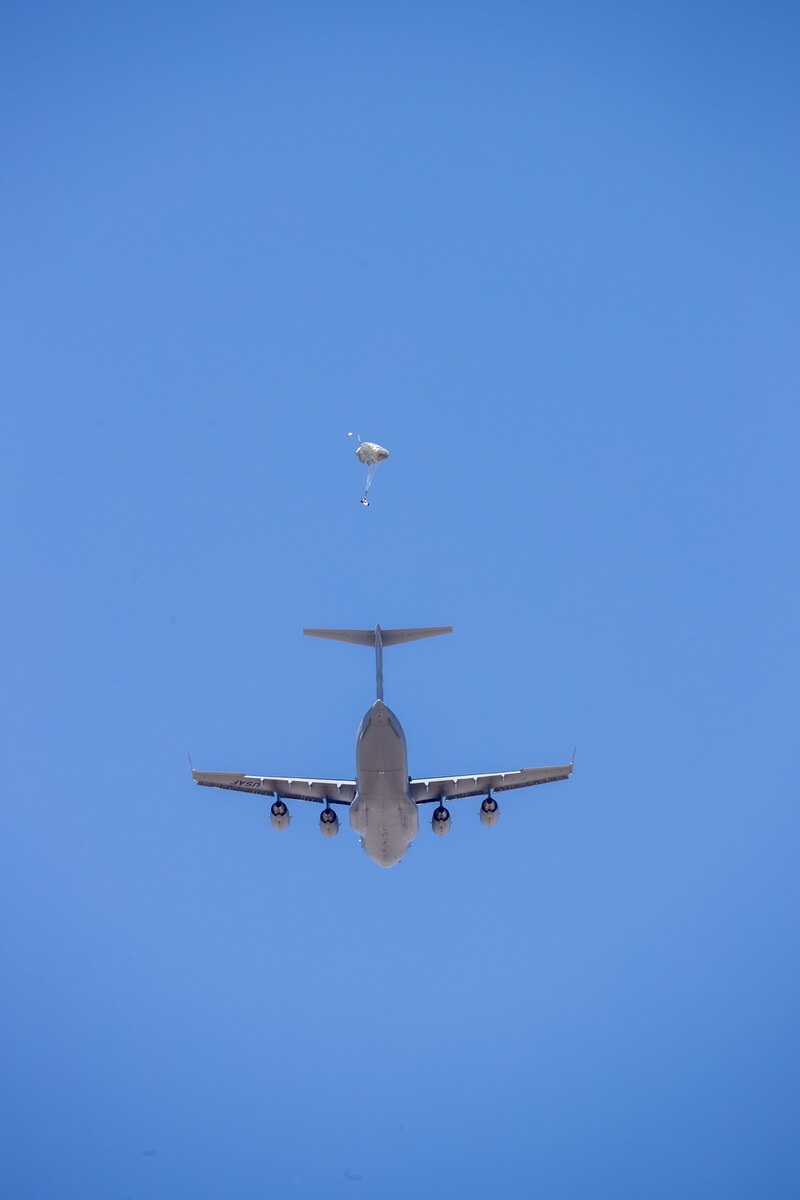 Innovation for dummies pays off for parachute testing > Edwards Air ...