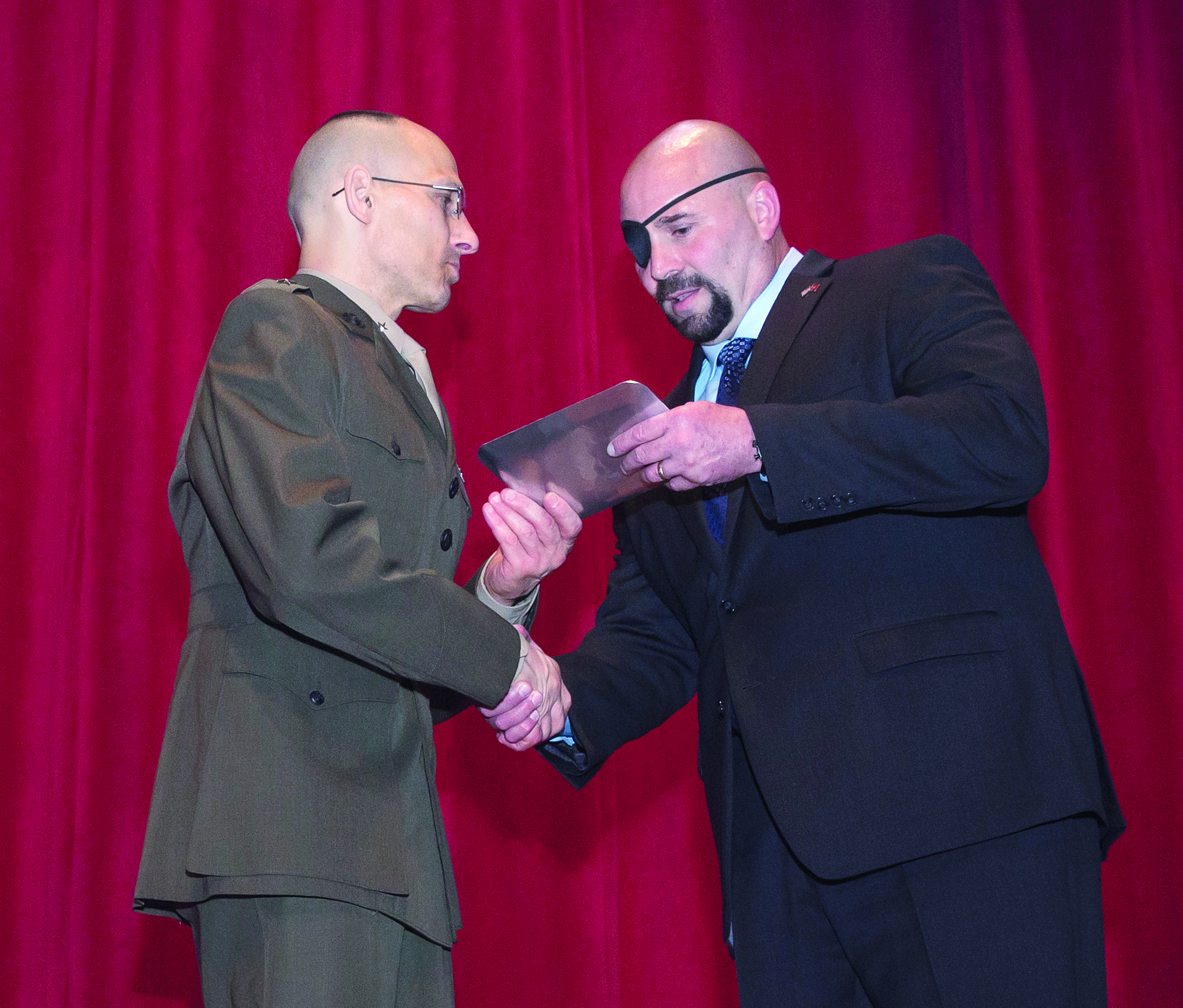 Veteran Marine inspires leadership at lecture series > Marine Corps ...