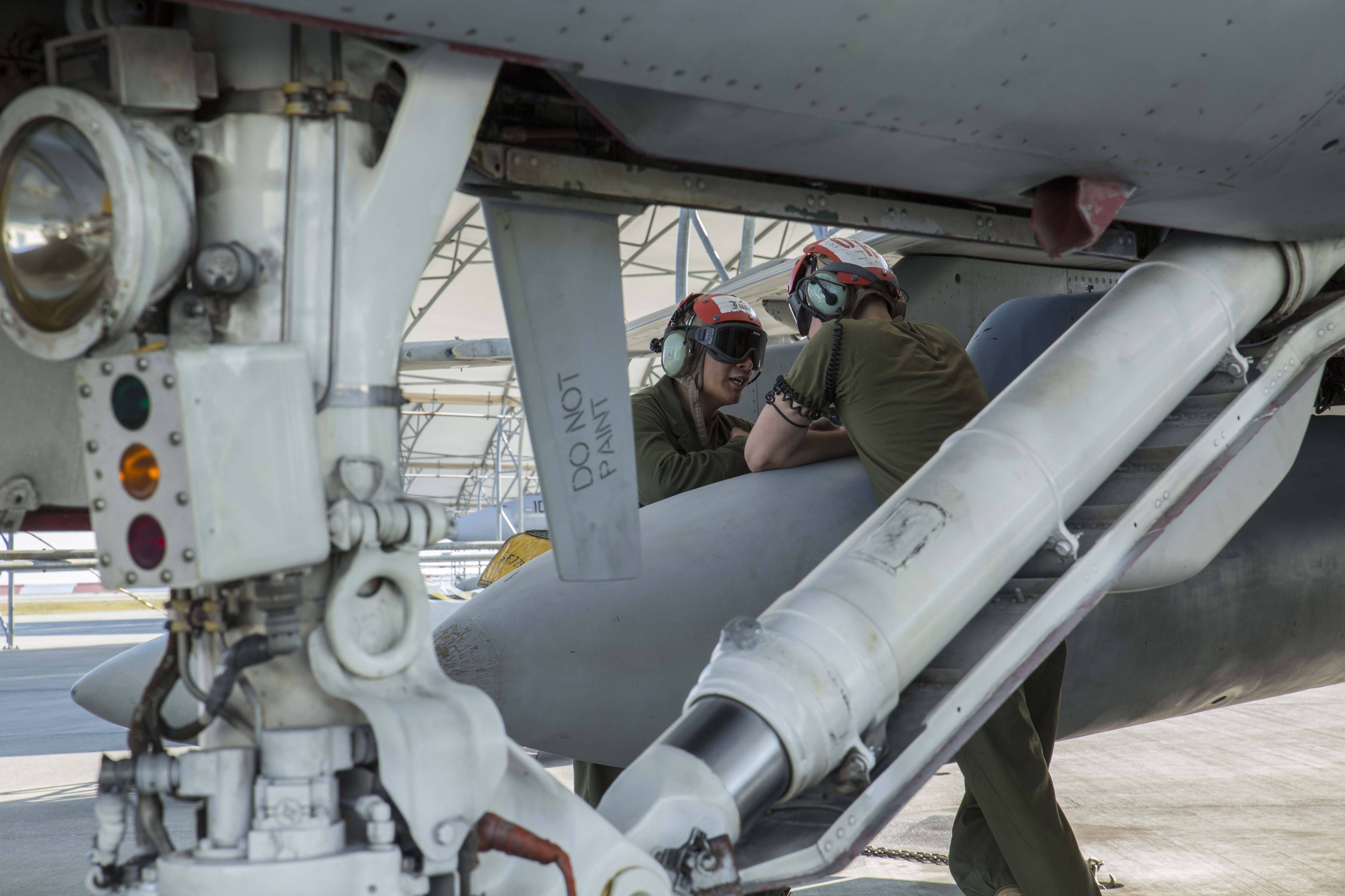 Maintainers’ ground work keep Bats flying > Marine Corps Air Station ...