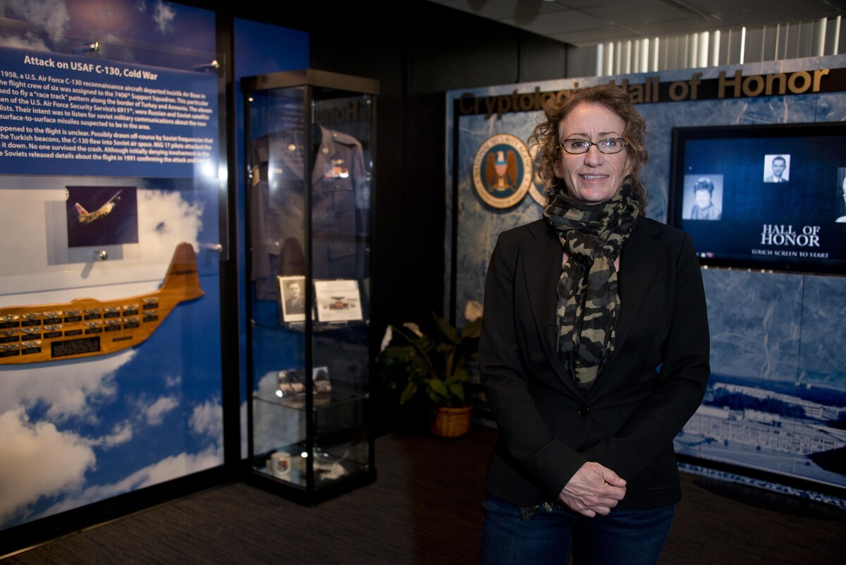 Beth Yandow > Veterans in Blue > Display