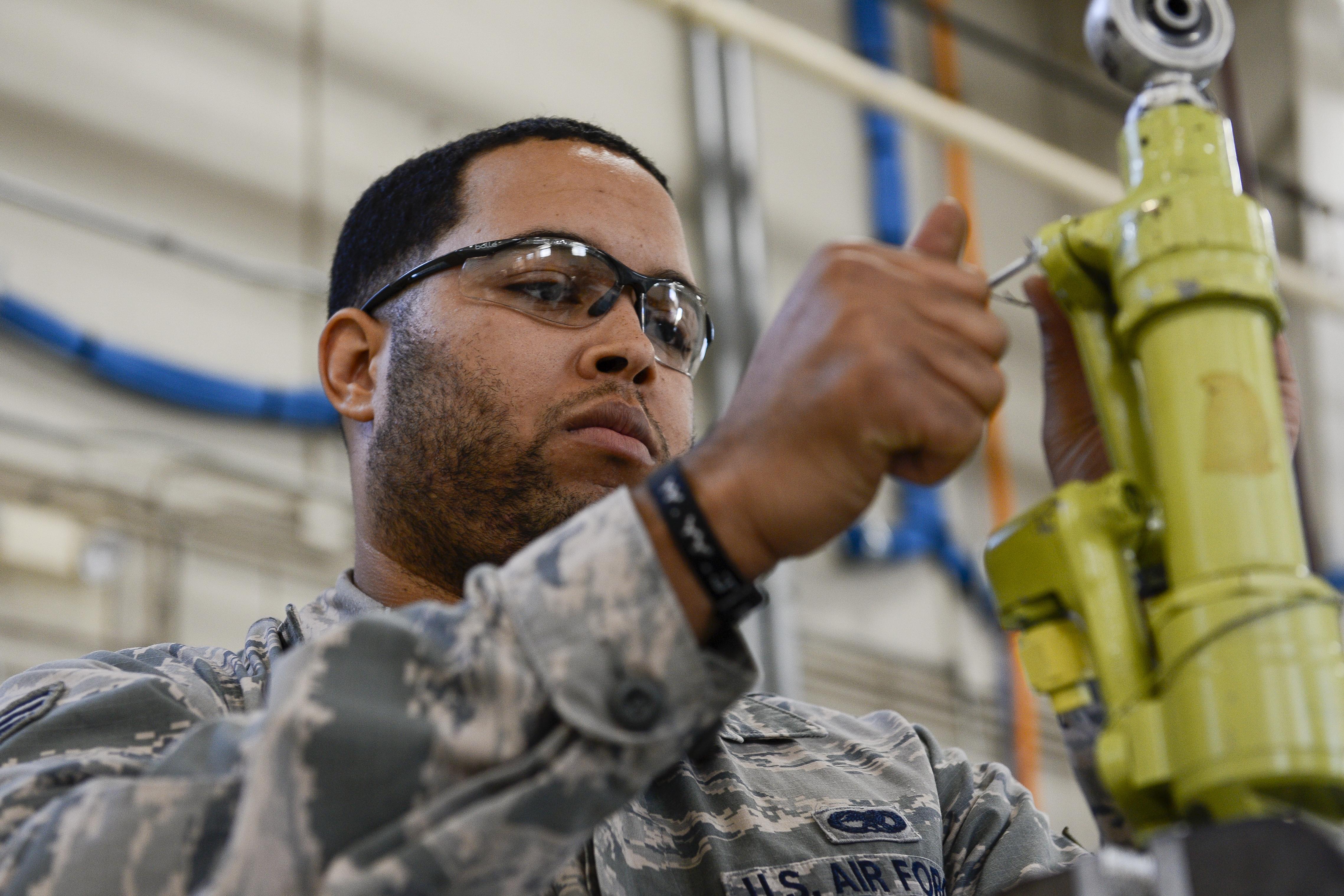 Repair facility saves AFGSC $13 million > Air Force > Article Display
