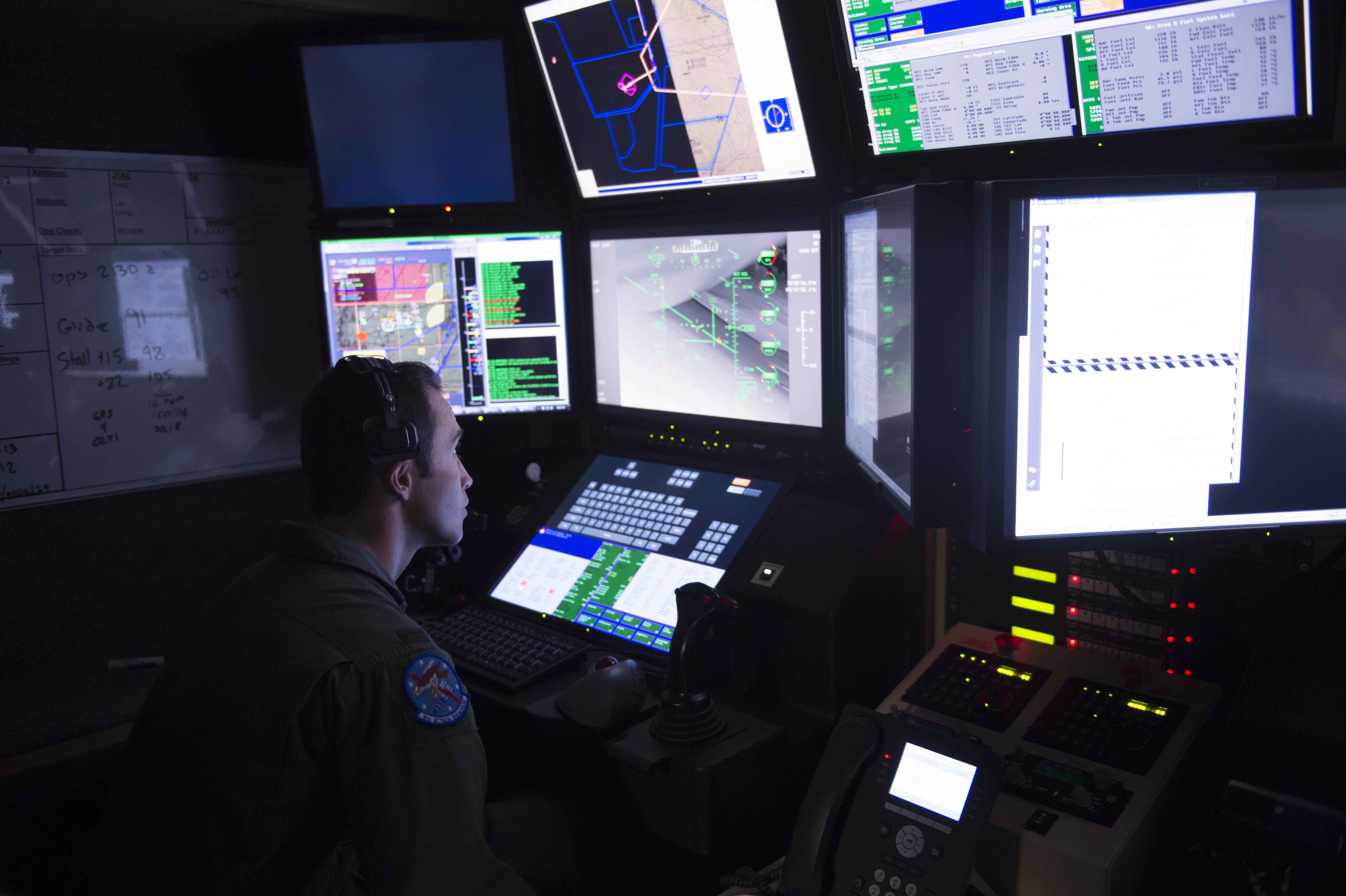 Hawks Fly Solo > Air Combat Command > Article Display