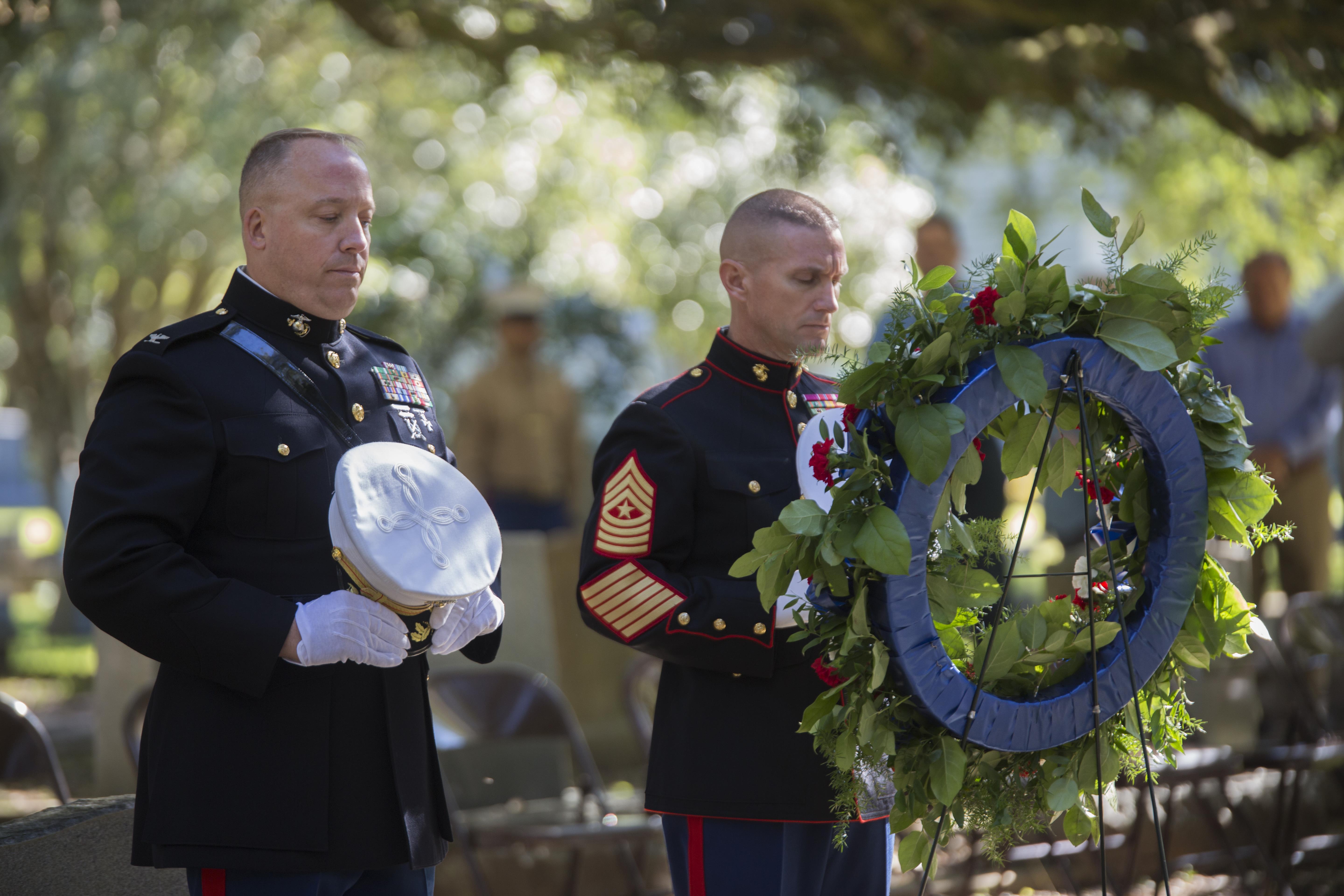 MARFORRES honors 27th Commandant of the Marine Corps