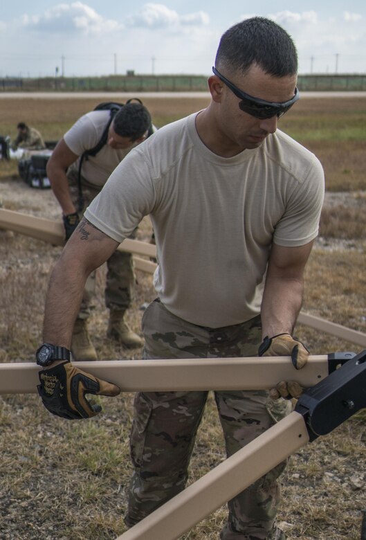 Air Rapid Response Kit in the Pacific > Air Force Special Operations ...