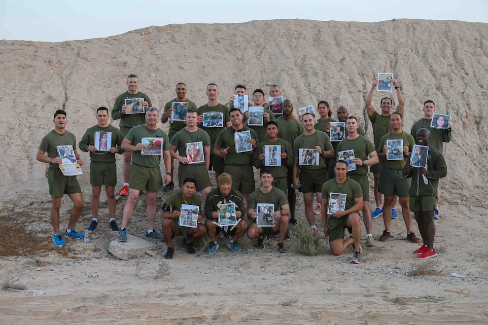 Turkey Trot > I Marine Expeditionary Force > Article