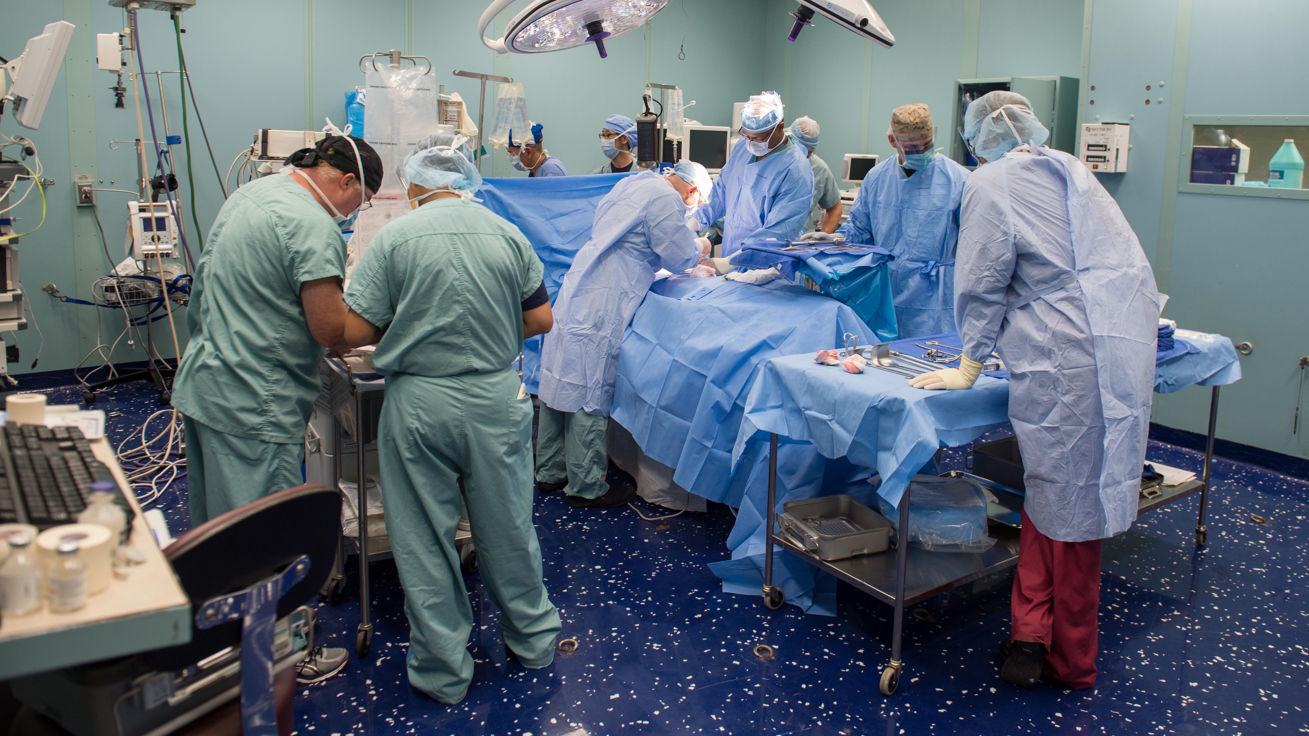USNS Comfort Responds to Second Hospital Generator Failure in Puerto ...
