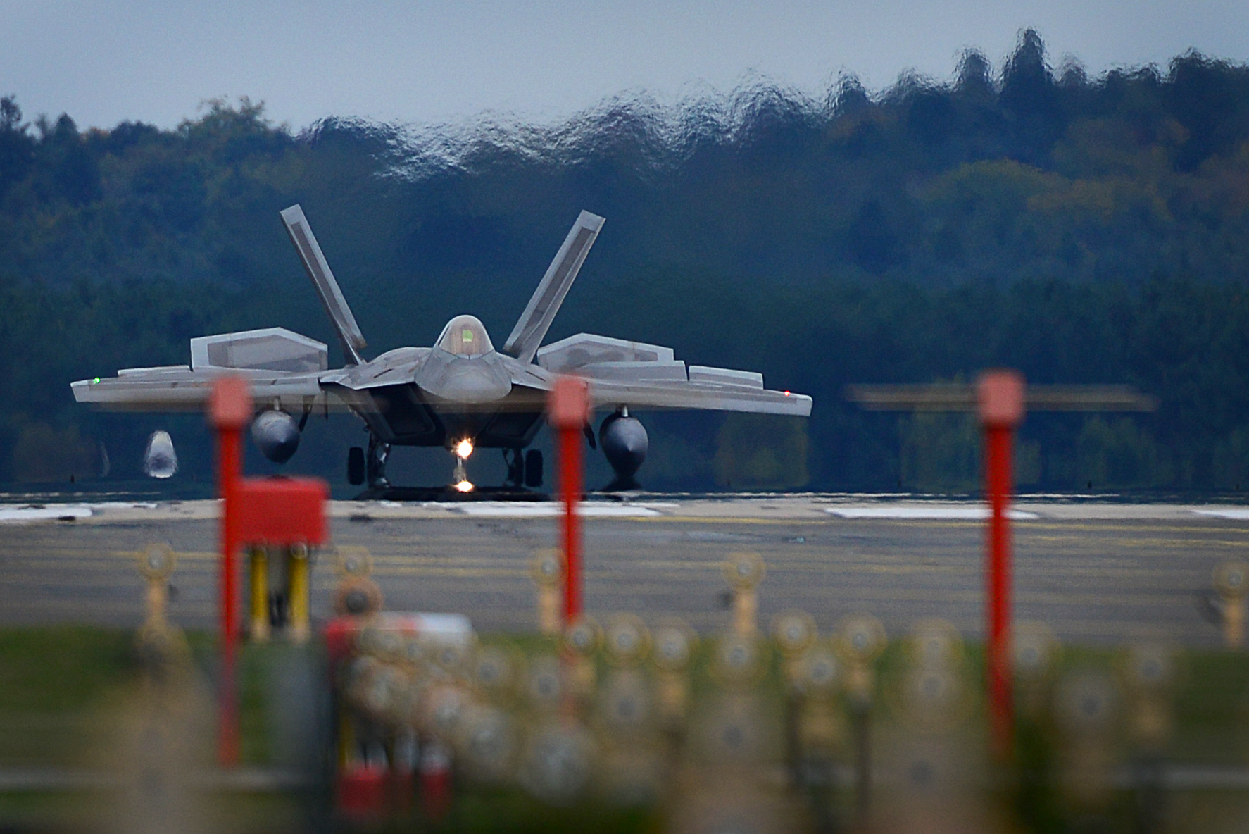 F-22s Back to Europe > Royal Air Force Lakenheath > Article Display