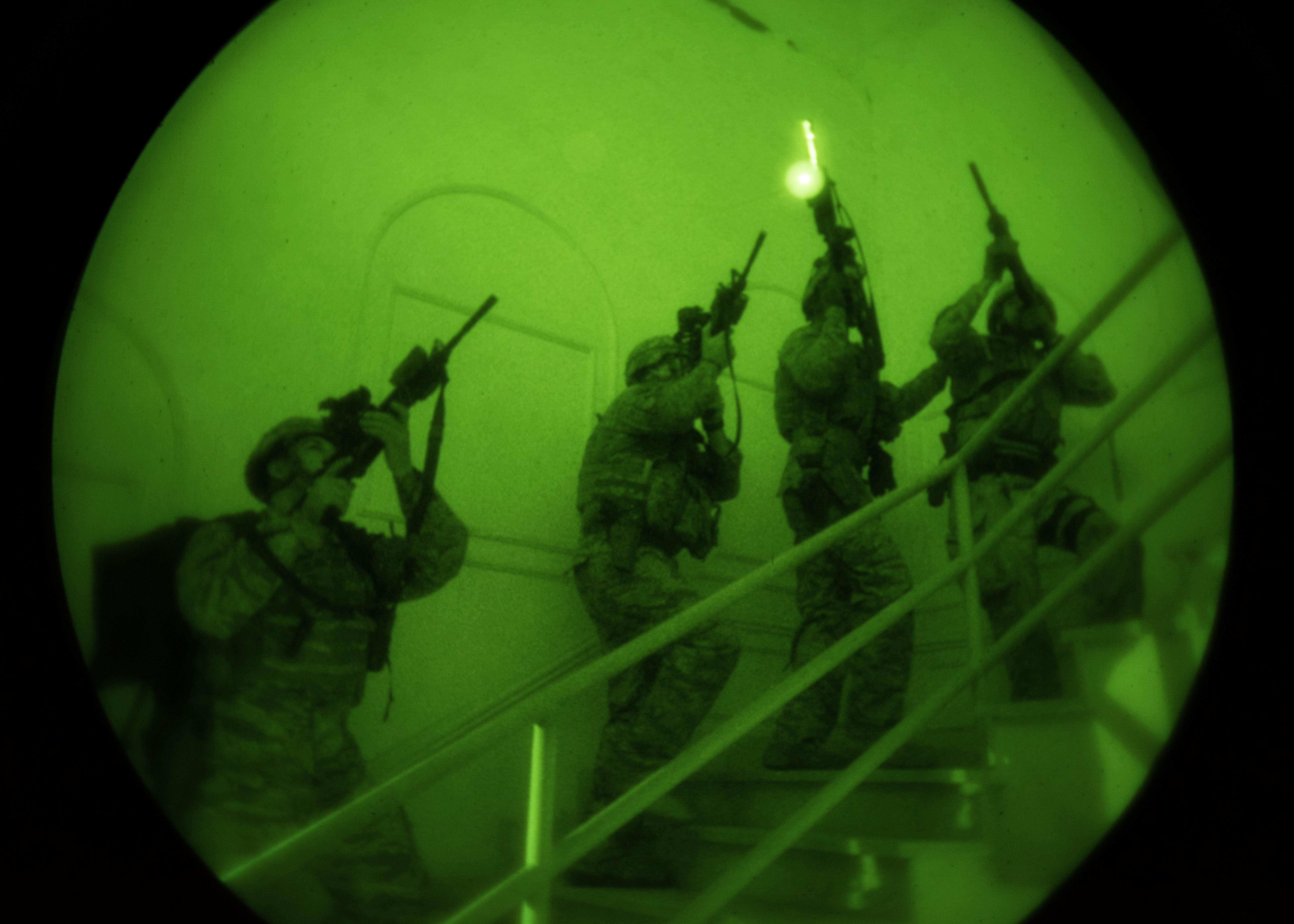 386th ESFS trains for high risk response > Air University (AU) > Air ...