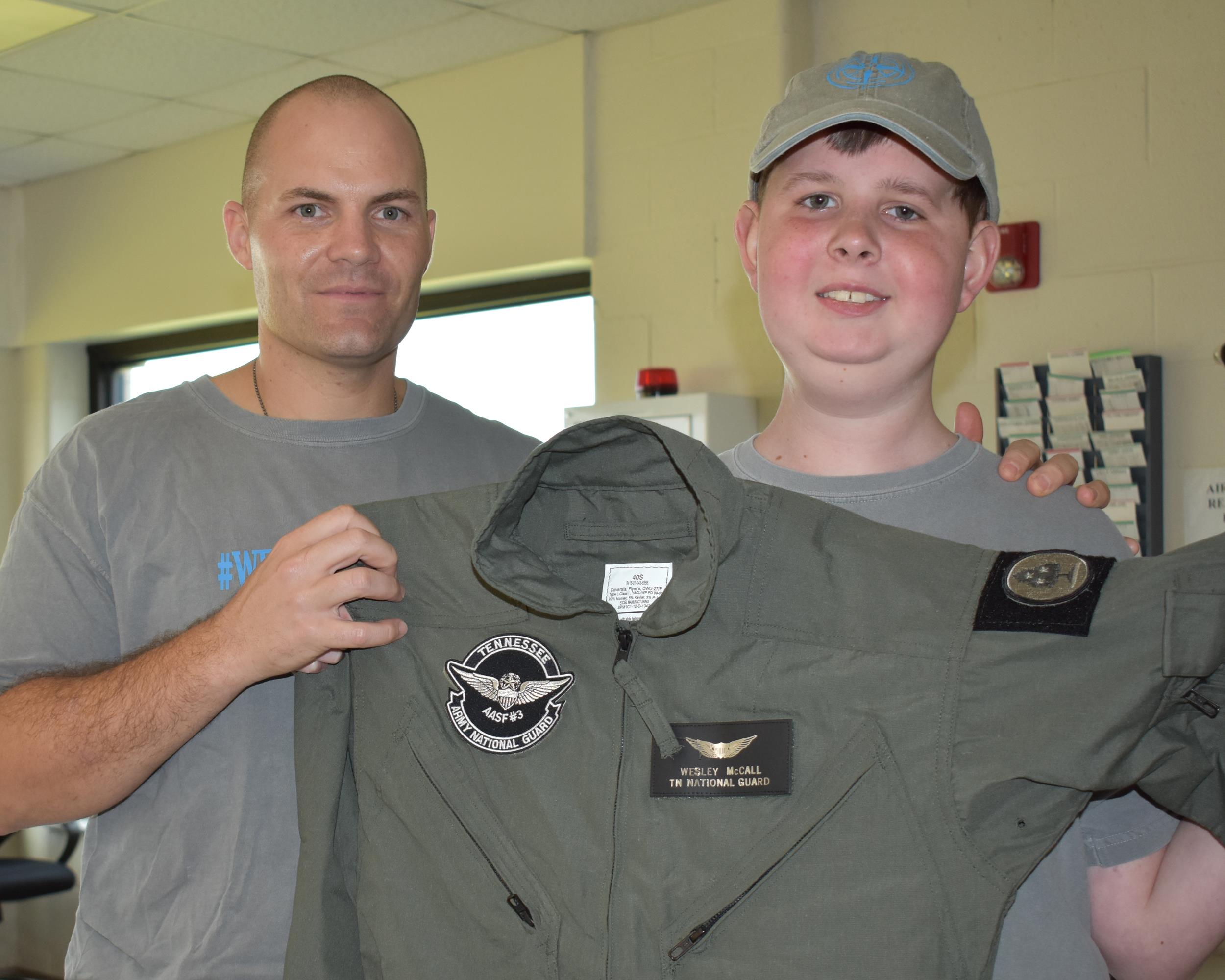 Tennessee National Guard fulfills wish for boy with cancer > National ... Tennessee National Guard fulfills wish for boy with cancer > National ...