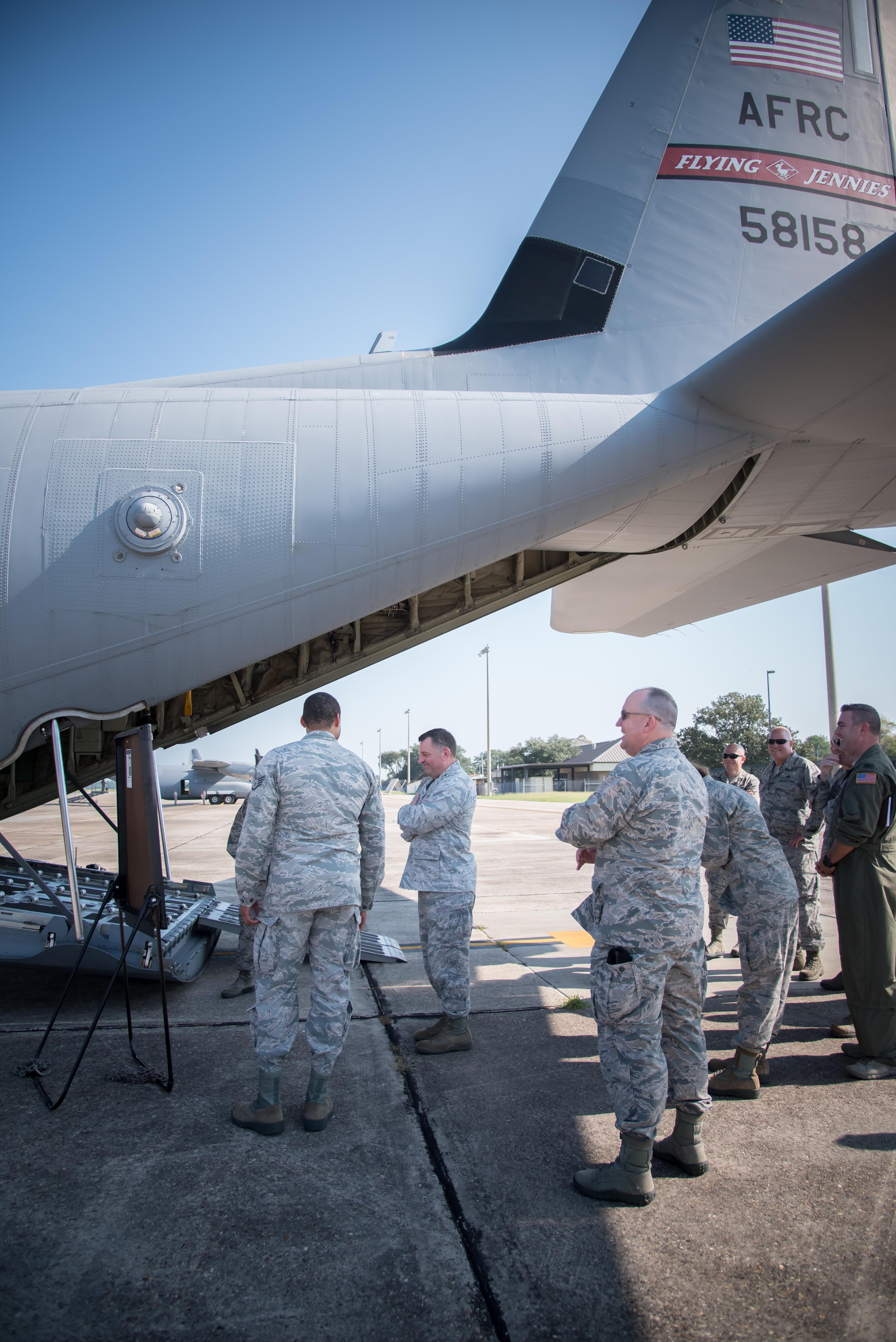 Second Air Force commander visits 403rd Wing > Second Air Force ...