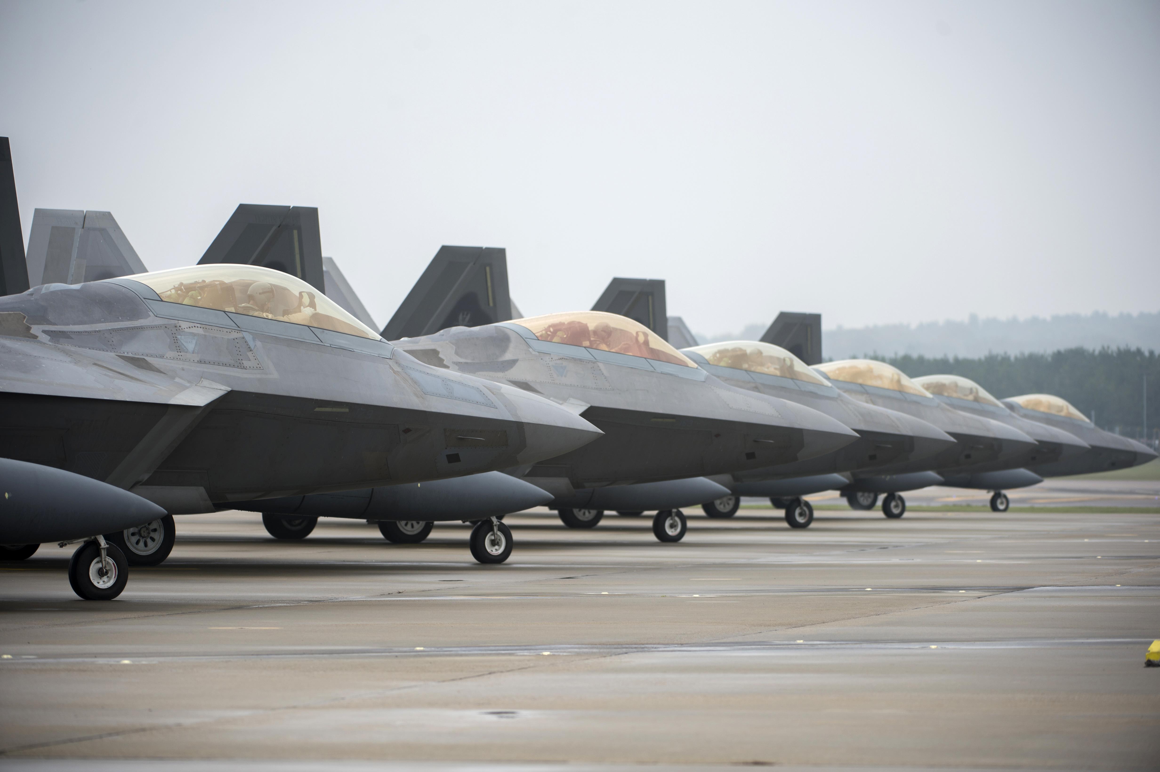 F-22s transit through Lakenheath