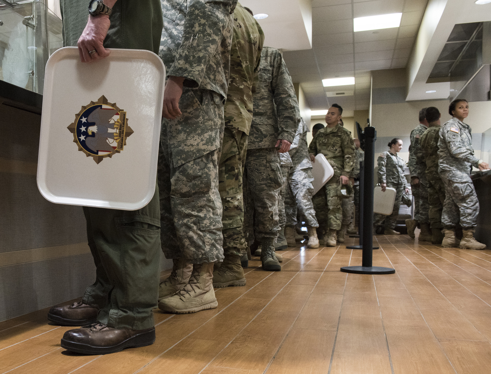New, improved dining facility opens at MDL > Joint Base McGuire-Dix ...