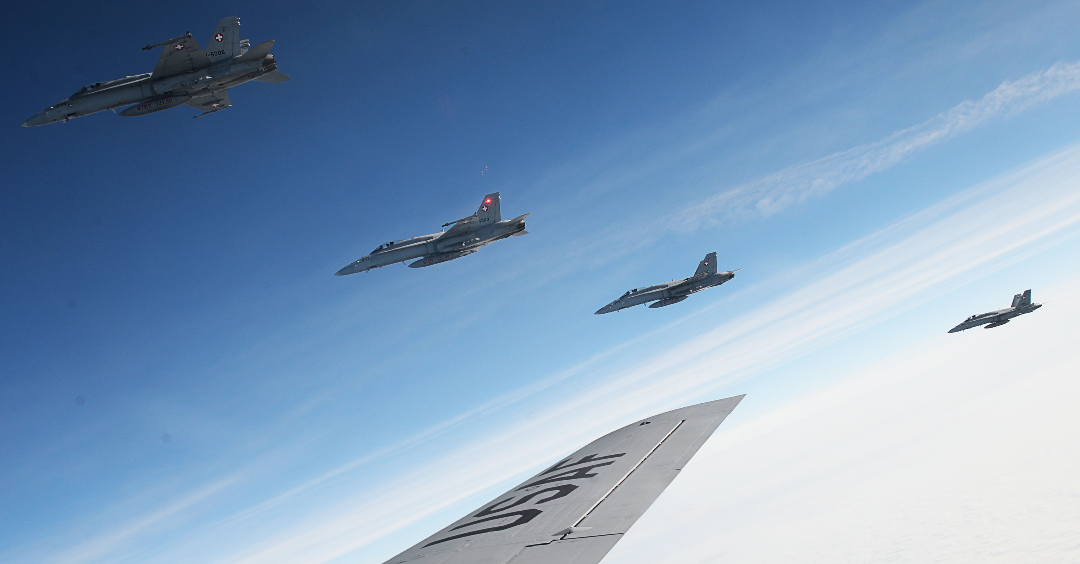 100th ARW refuels Swiss F-18s > Royal Air Force Mildenhall > RAF ...