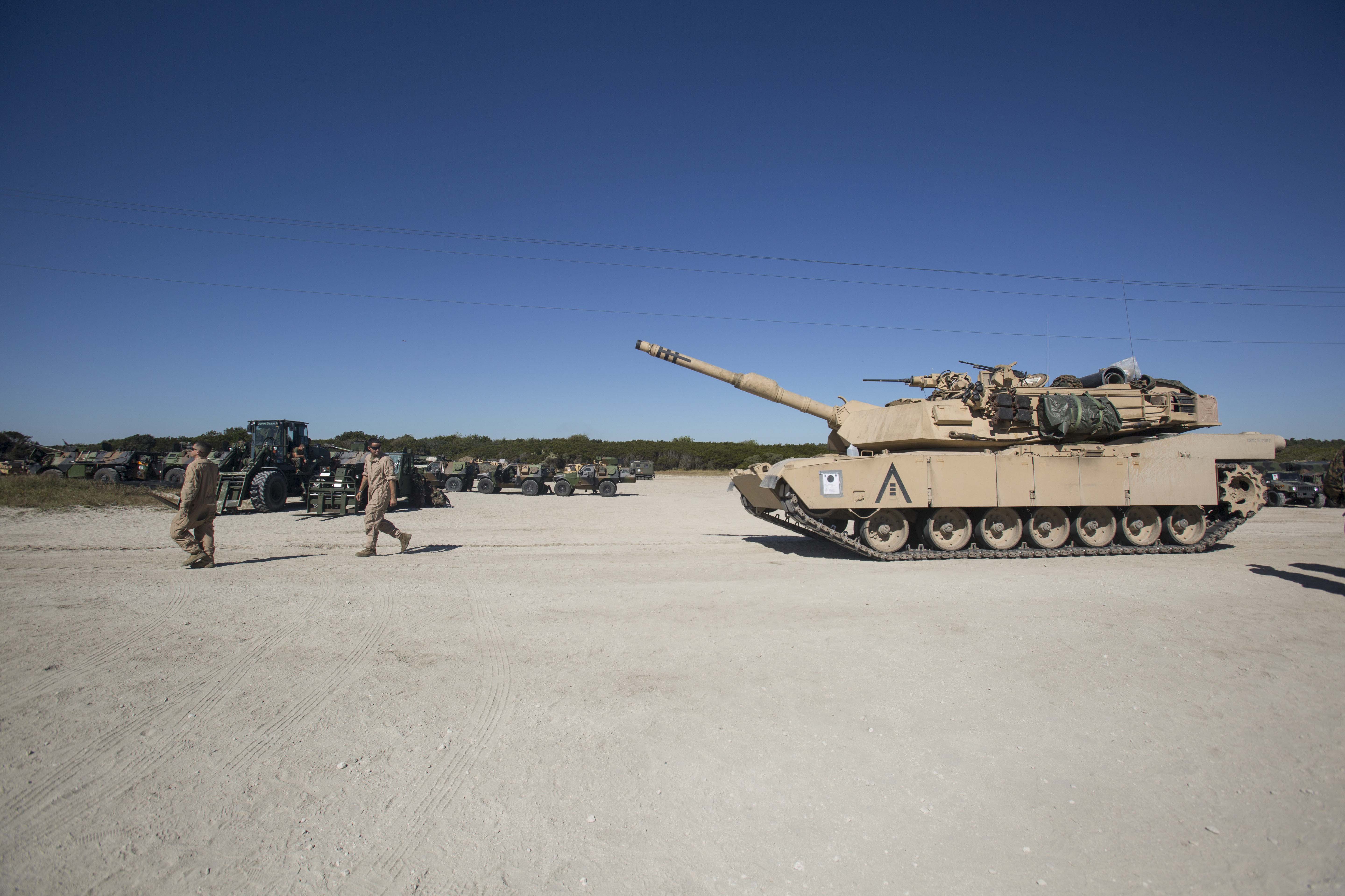 Bold Alligator 17: Marines Conduct Beach On-load Operations
