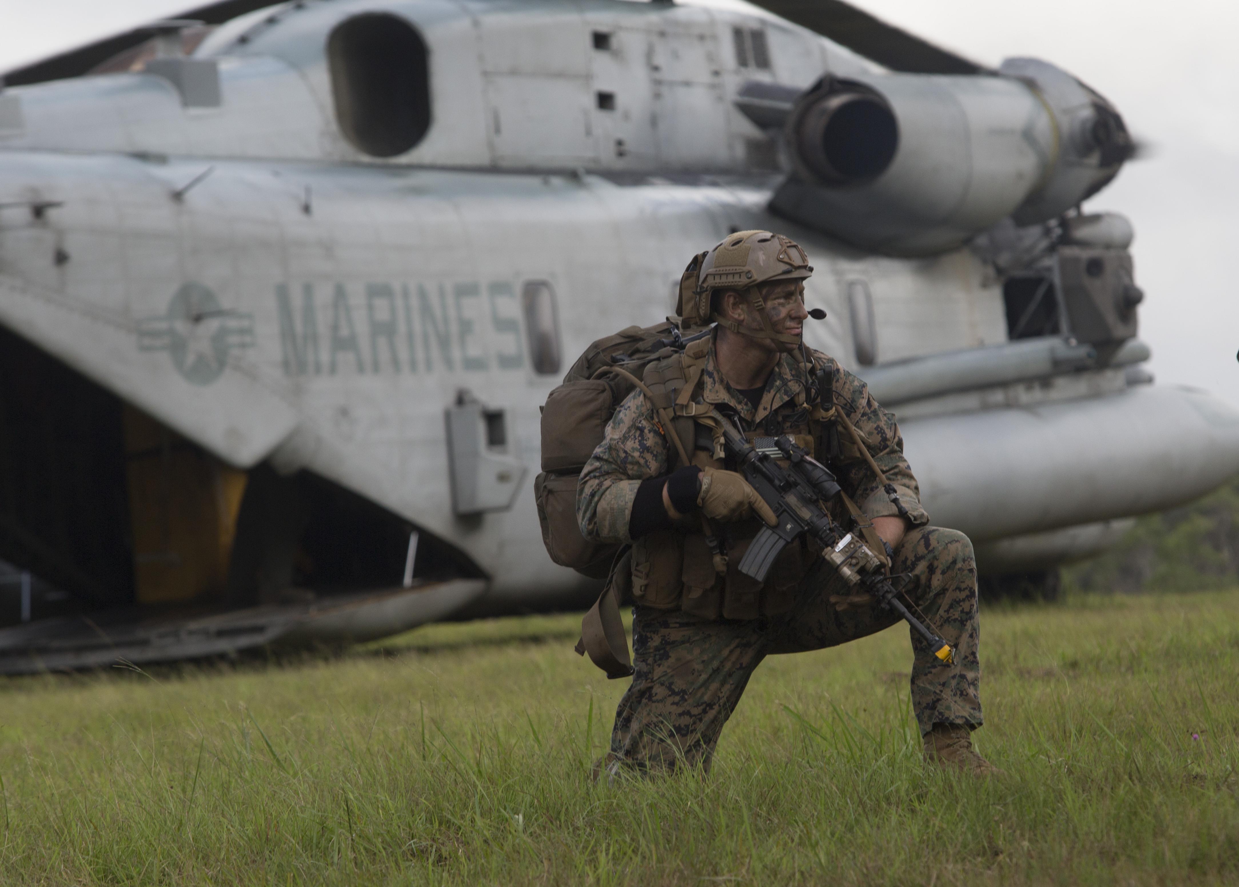 U.S. Service members participate in Reconnaissance Team Leaders Course