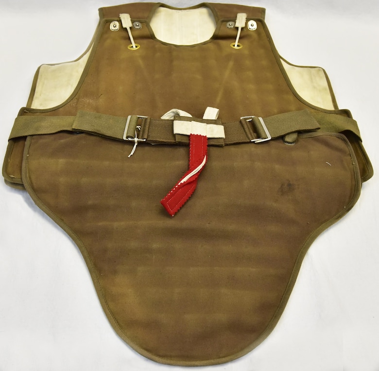 Bomber crew body armor > National Museum of the United States Air Force ...