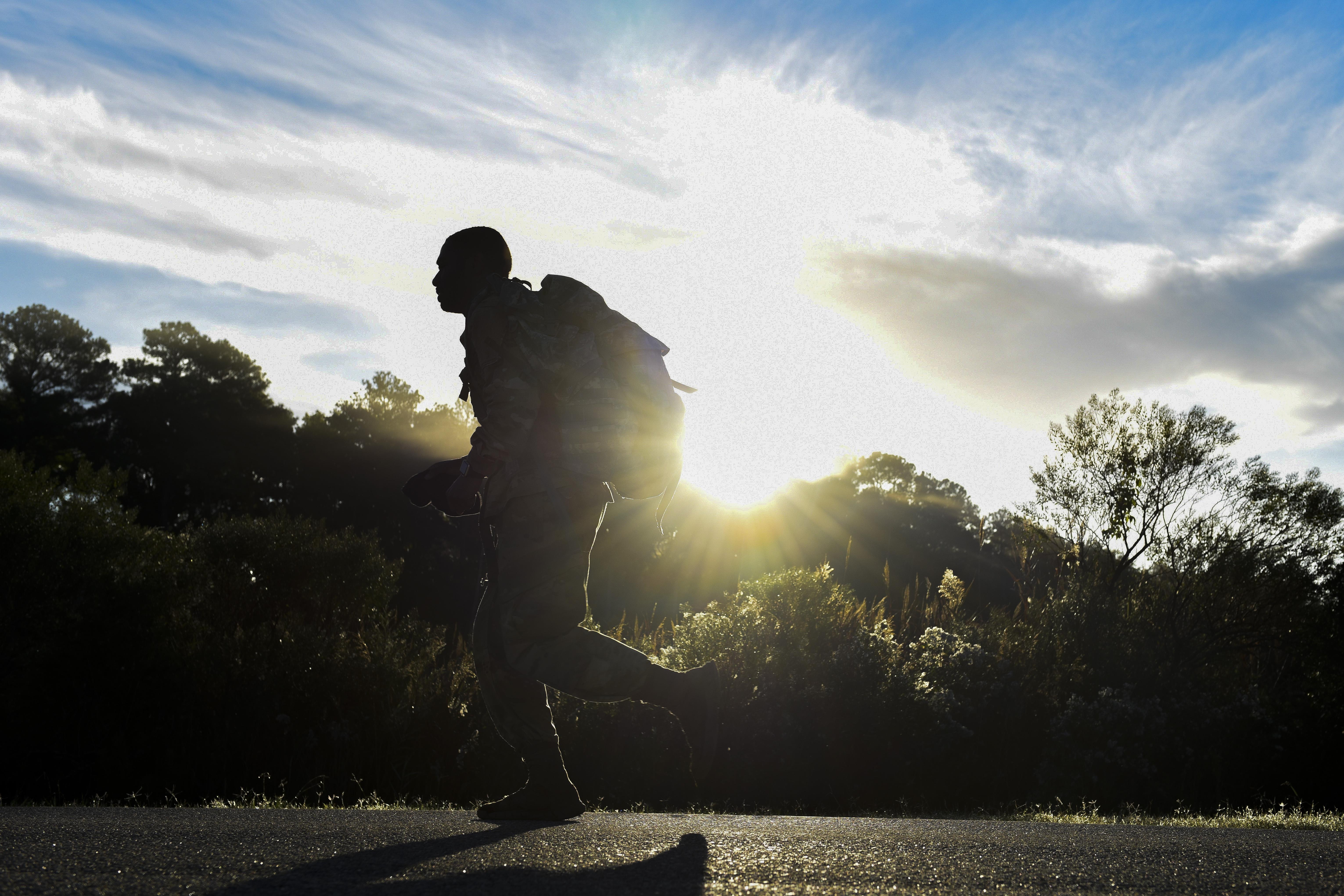 Challenge accepted: U.S. service members compete for German badge ...