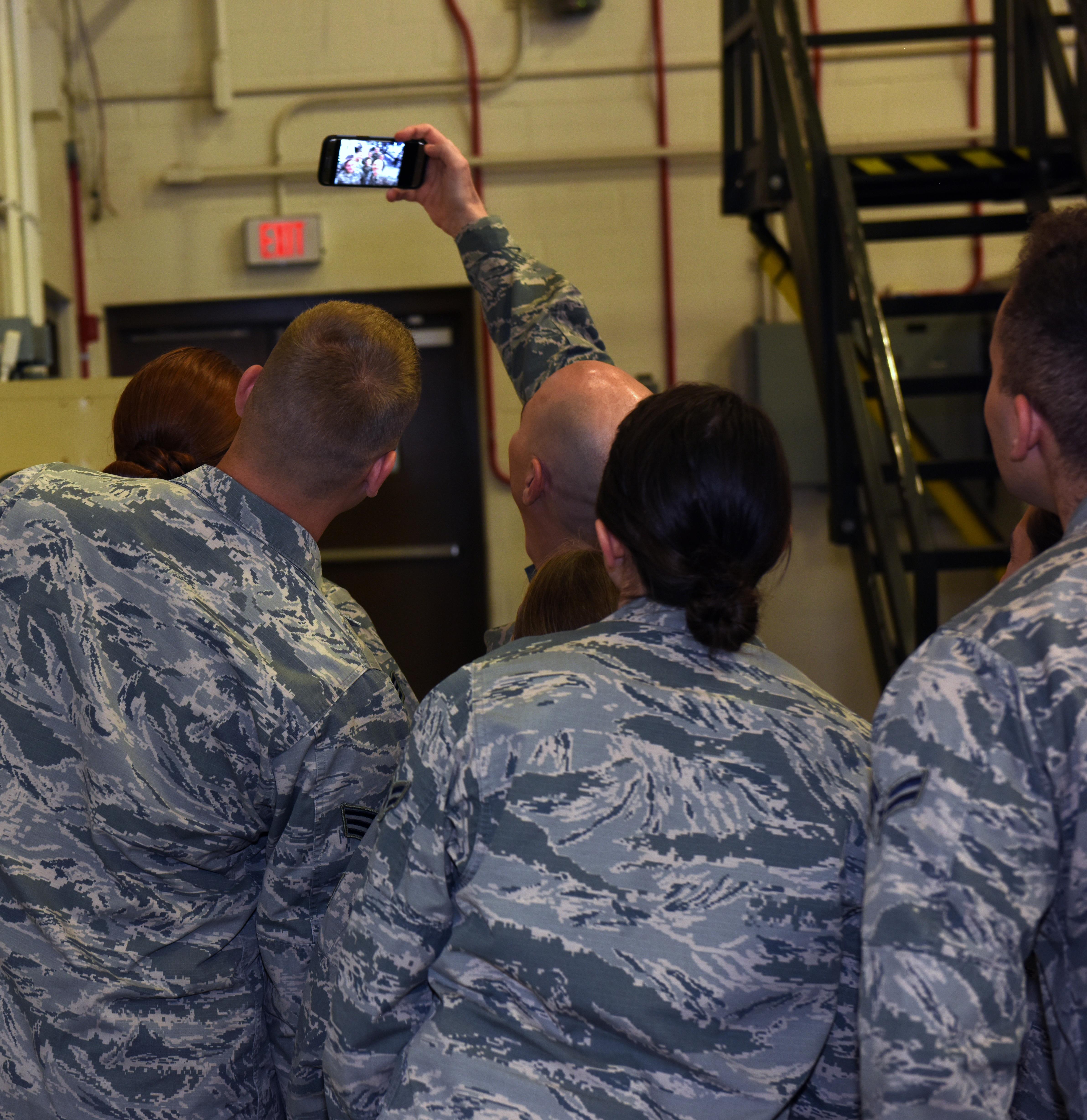 ANG command chief meets with 193rd SOW Airmen > 193rd Special ...
