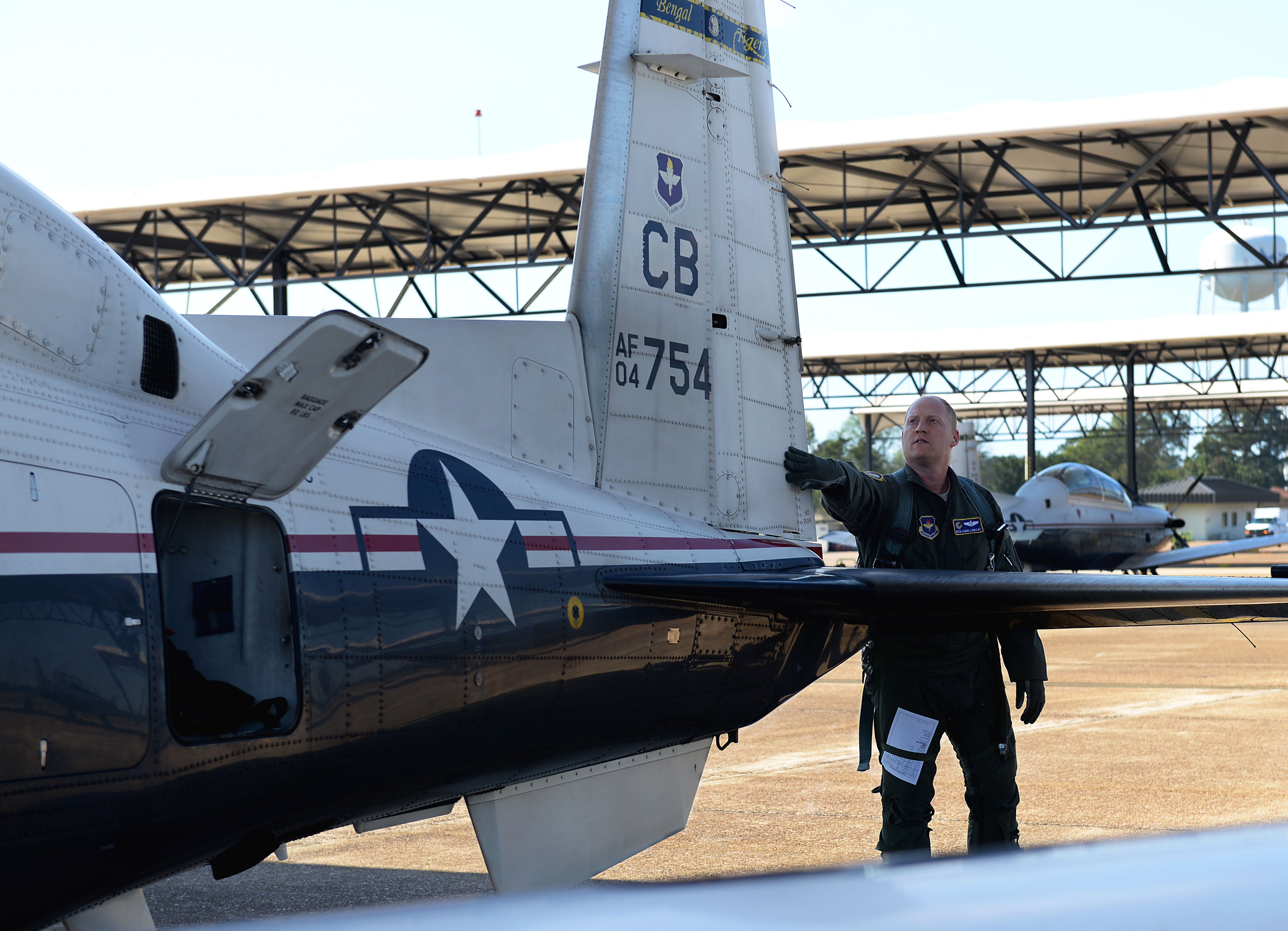 Aspiring baseball professional chooses to become world class aviator ...